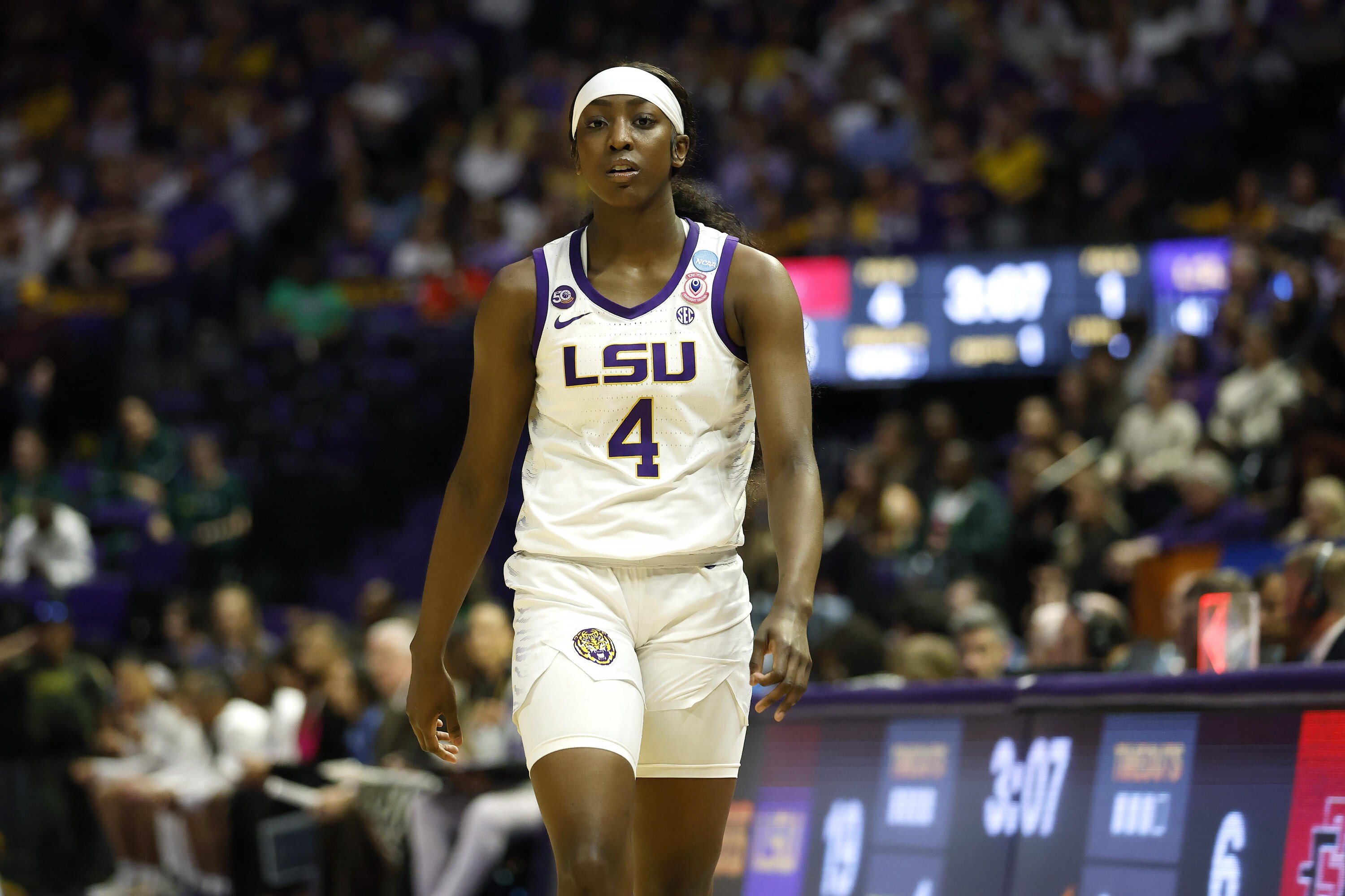 LSU's Flau'jae Johnson Talks Music Video, Growing WCBB, Injury, More in ...