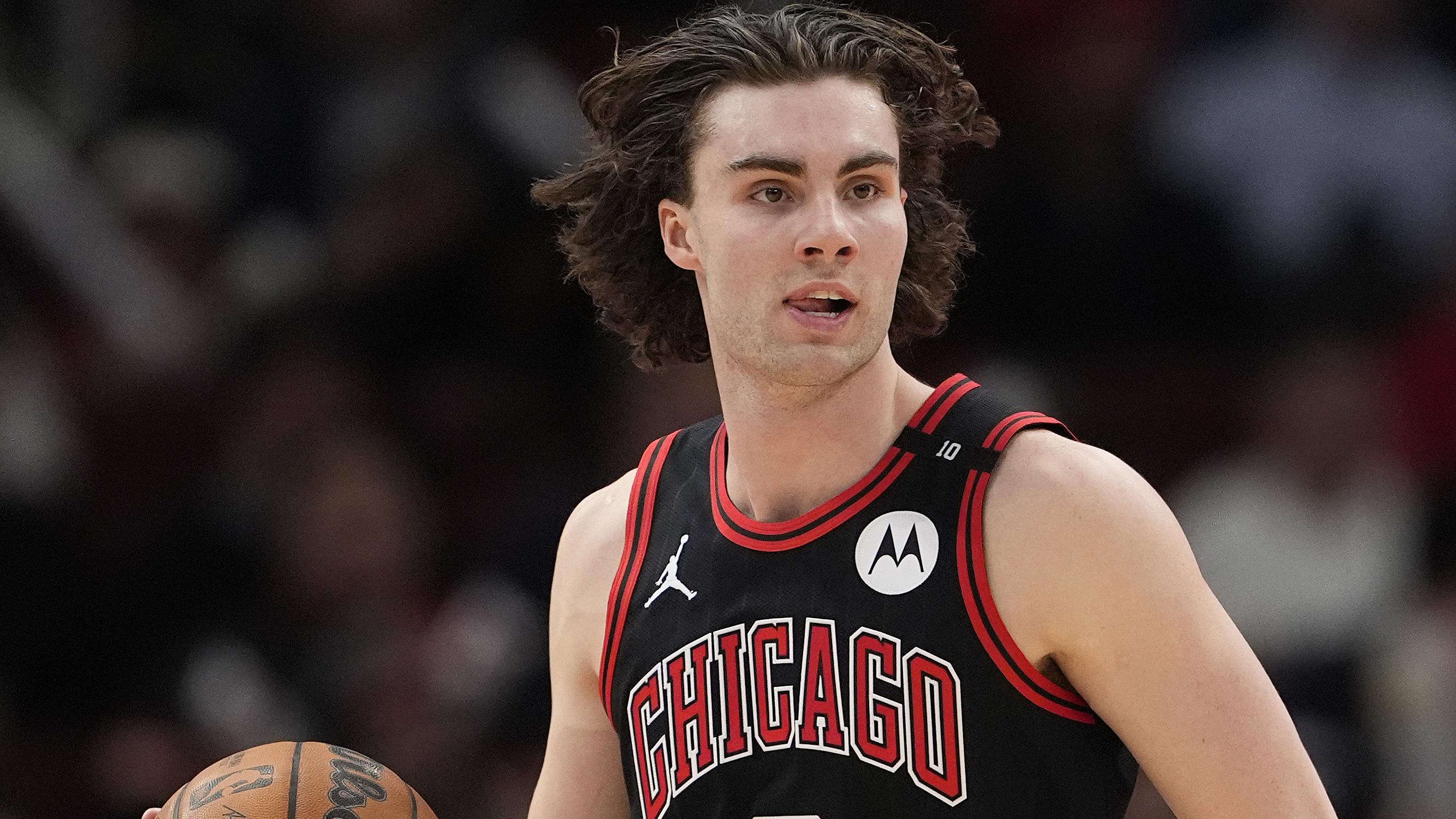 Bulls' Josh Giddey Reportedly Playing Through Muscle Tear Injury in Hand