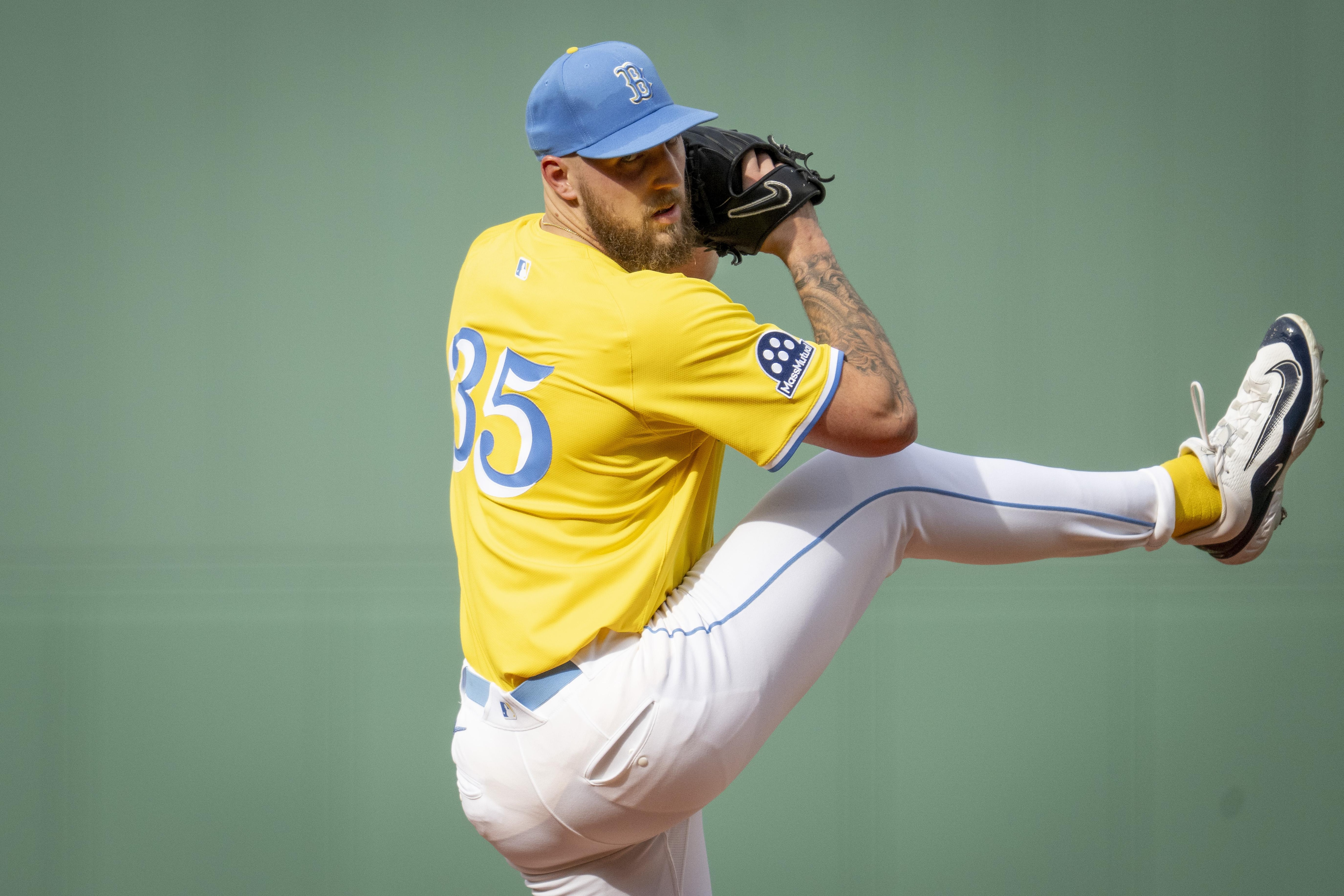 Ranking the 10 Best Hitters and Pitchers of 2025 MLB Season so Far