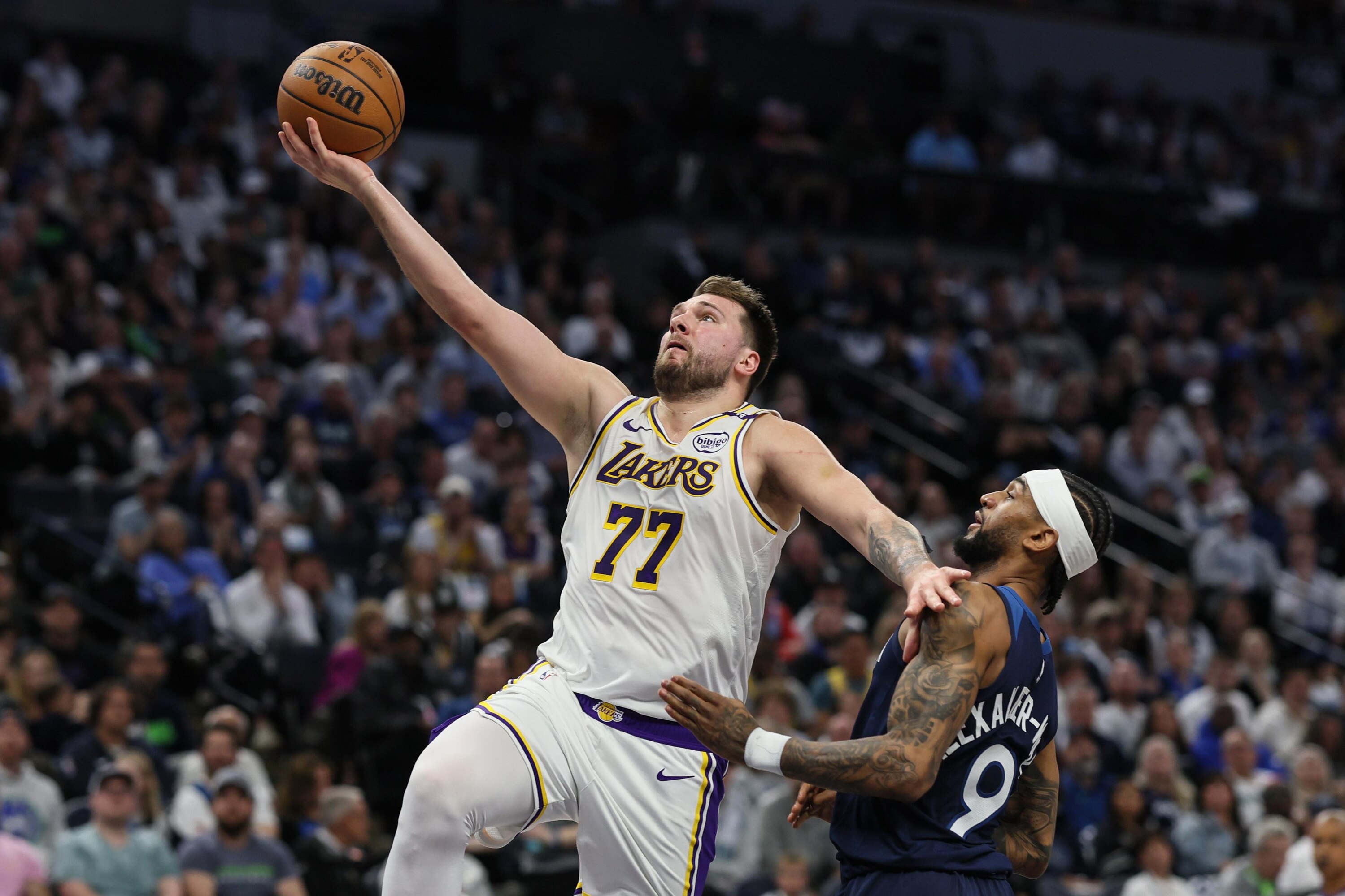 Lakers' Luka Doncic Gifts $5K to Restore Vandalized Kobe, Gigi Bryant Mural