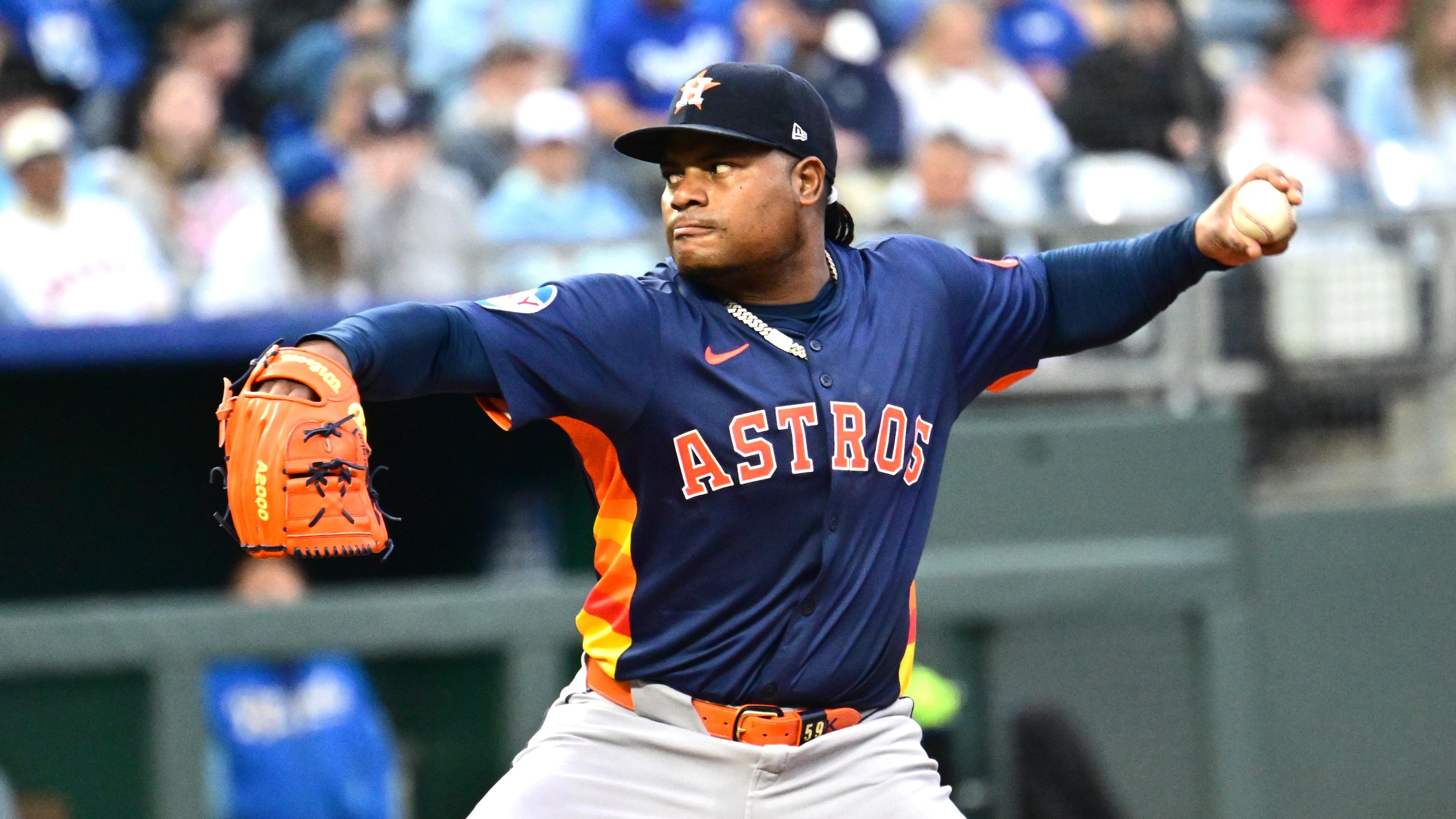 Ranking Framber Valdez and the Top Starting Pitchers of 2025-26 MLB Free-Agent Class