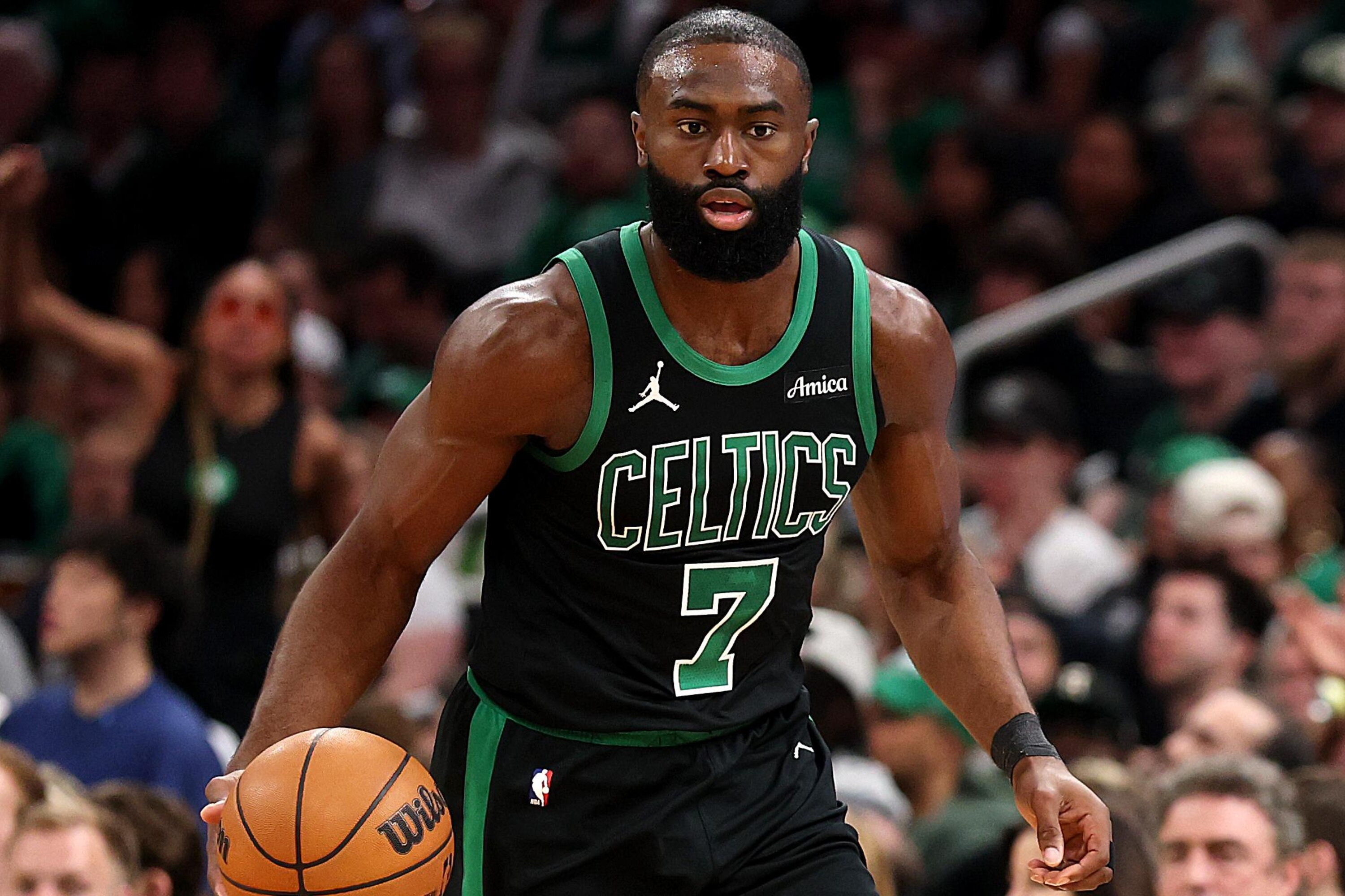 Celtics' Jaylen Brown Says Knee Injury Is Improving Ahead of Knicks Playoff Series