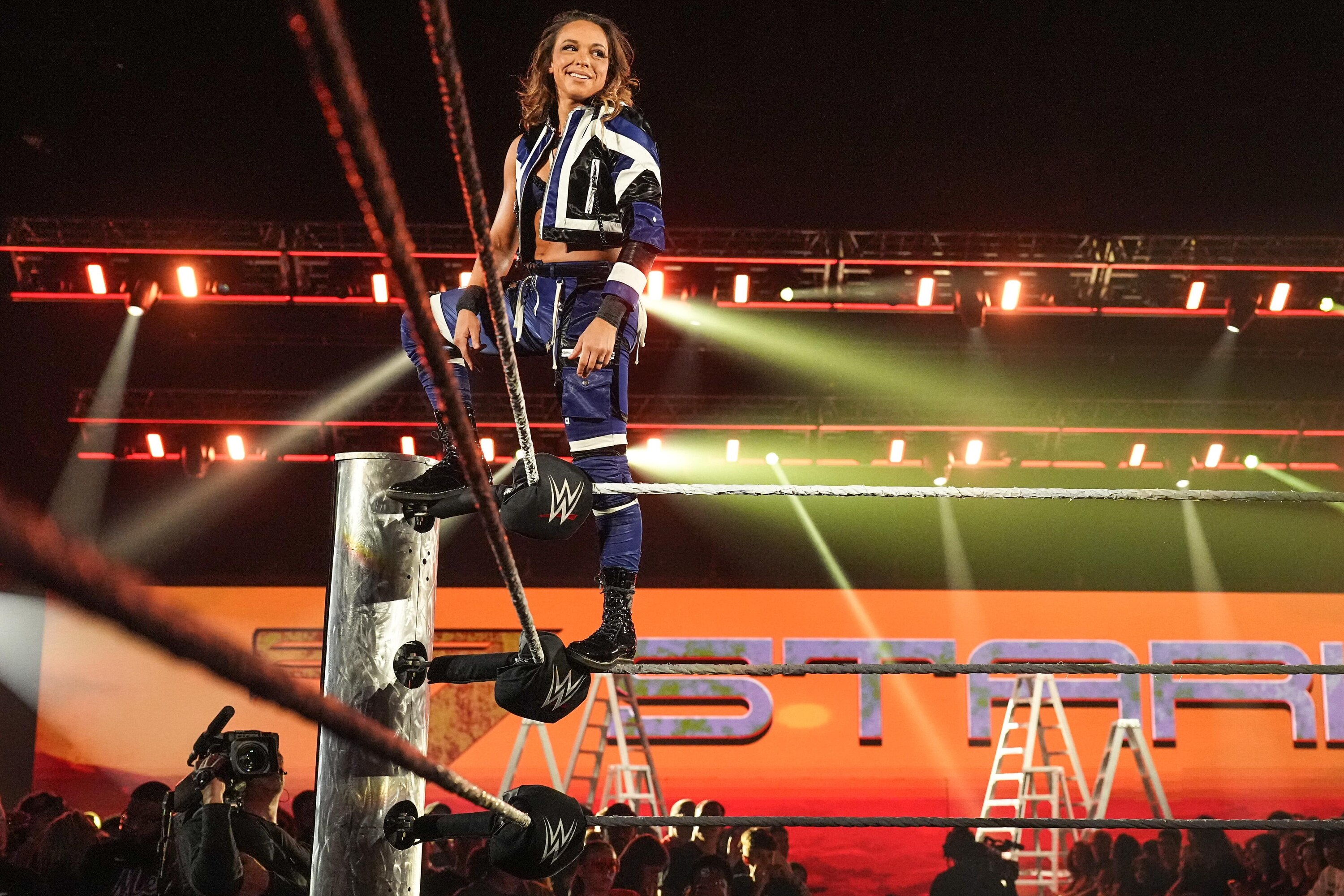 Rhea Ripley, Kairi Sane React to Zoey Stark's Injury, WWE Rumors on ...