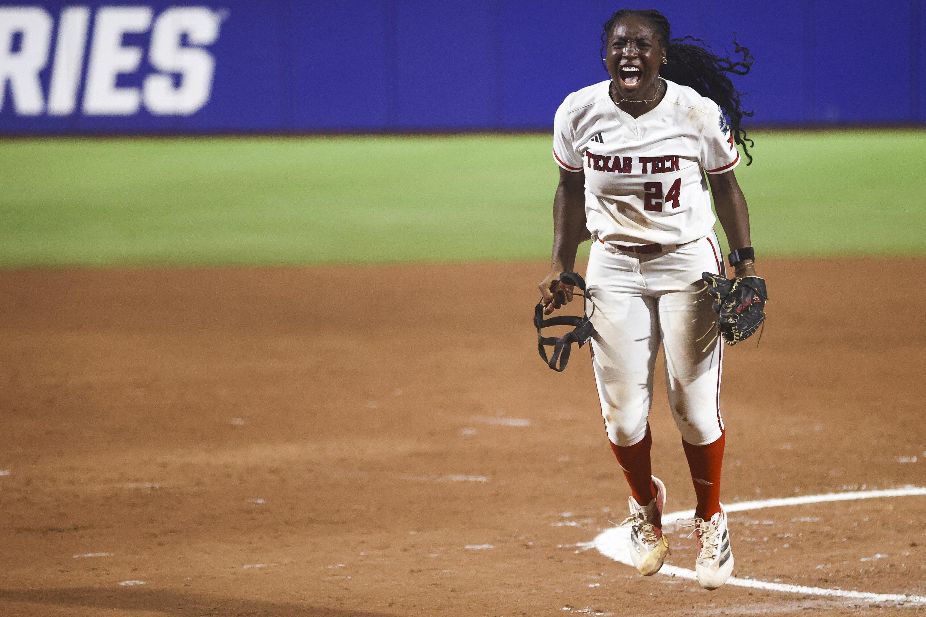 NiJaree Canady Signs $1M-Plus NIL Contract With Texas Tech Softball ...