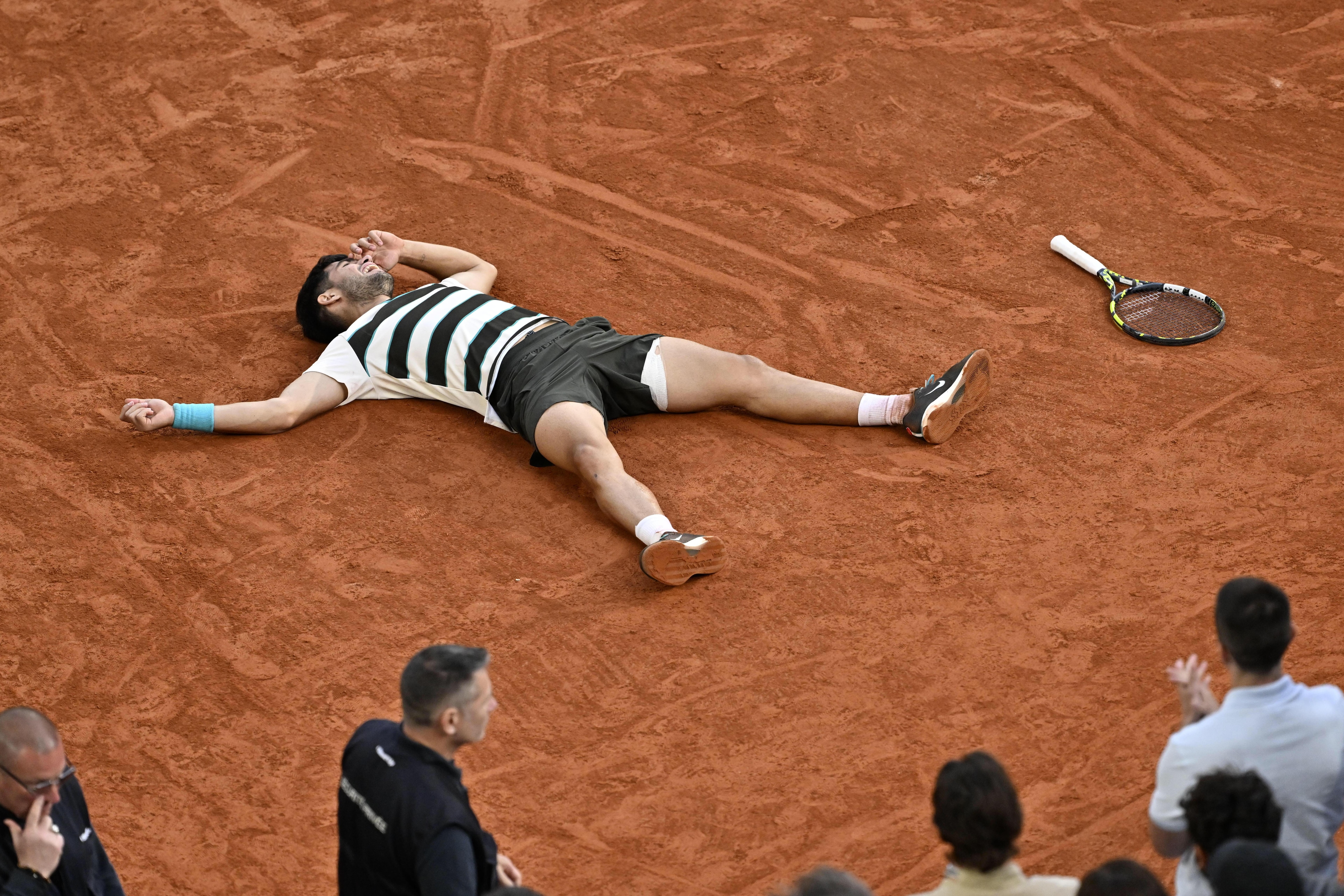 Carlos Alcaraz Praises Jannik Sinner After Epic 5-Set Match in Roland ...