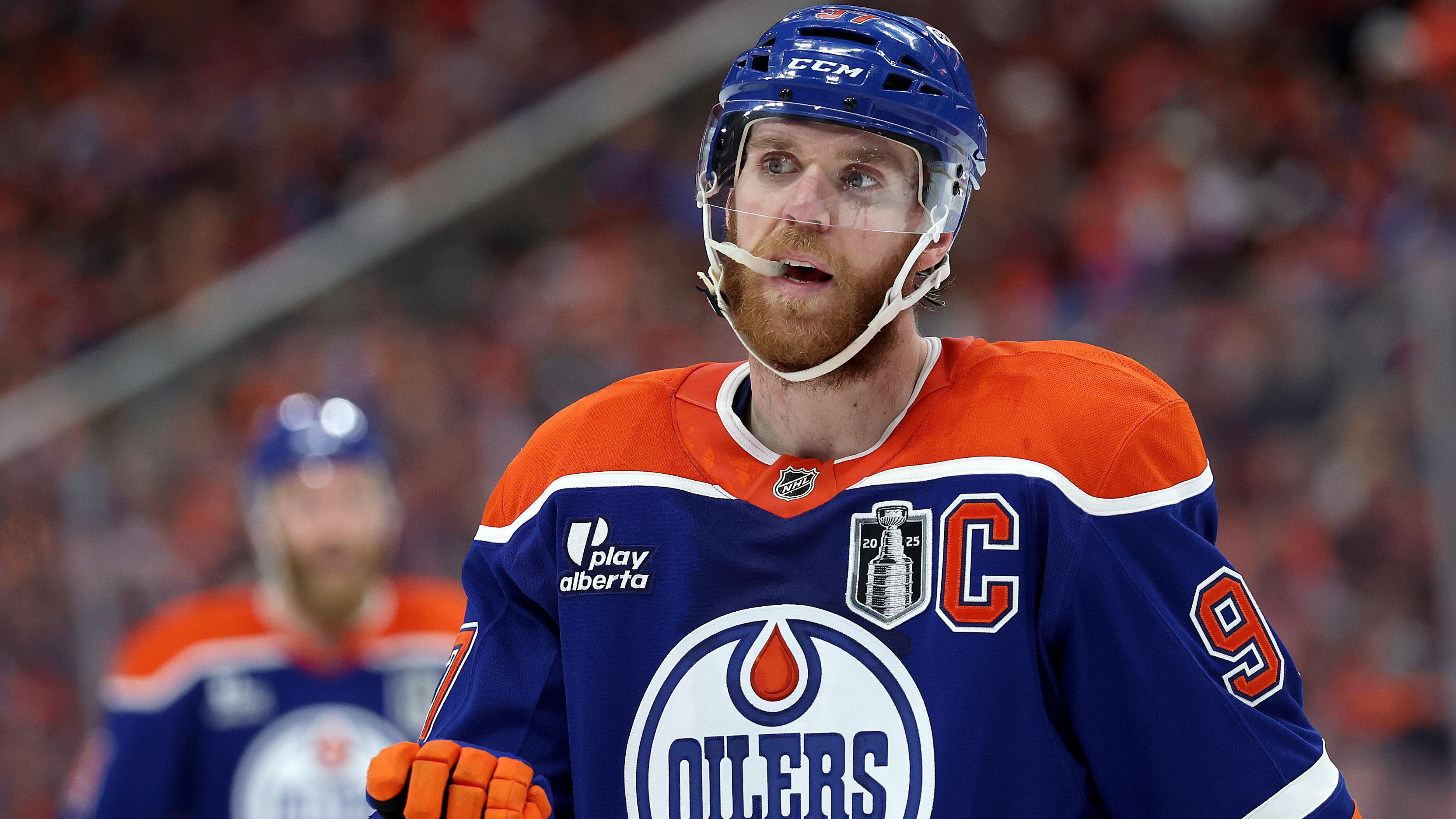 Sidney Crosby, Connor McDavid Headline Canada Hockey Roster for 2026 ...