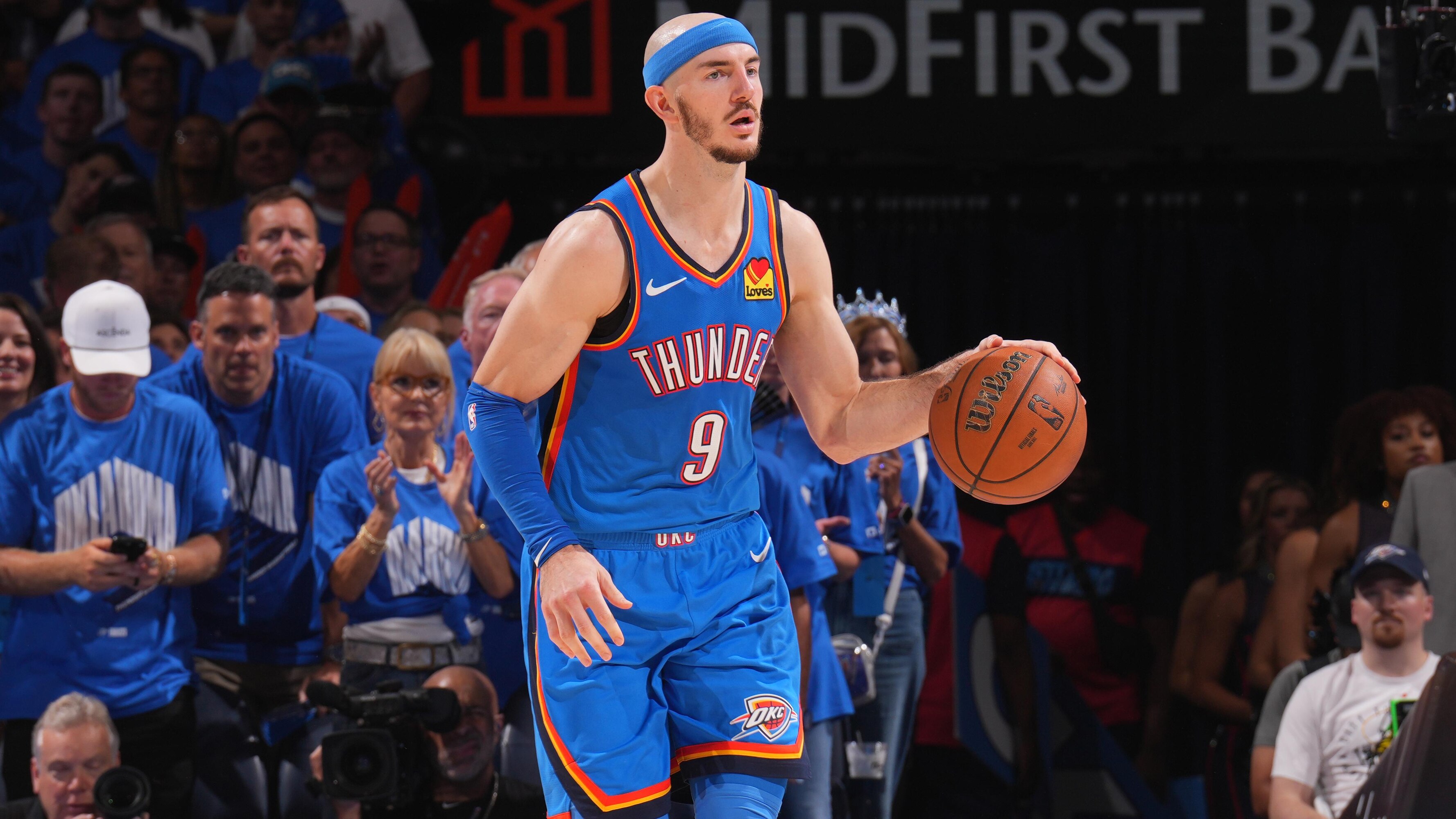 Thunder's Alex Caruso, Wife Haleigh Get Married, Post Photos, Videos on IG