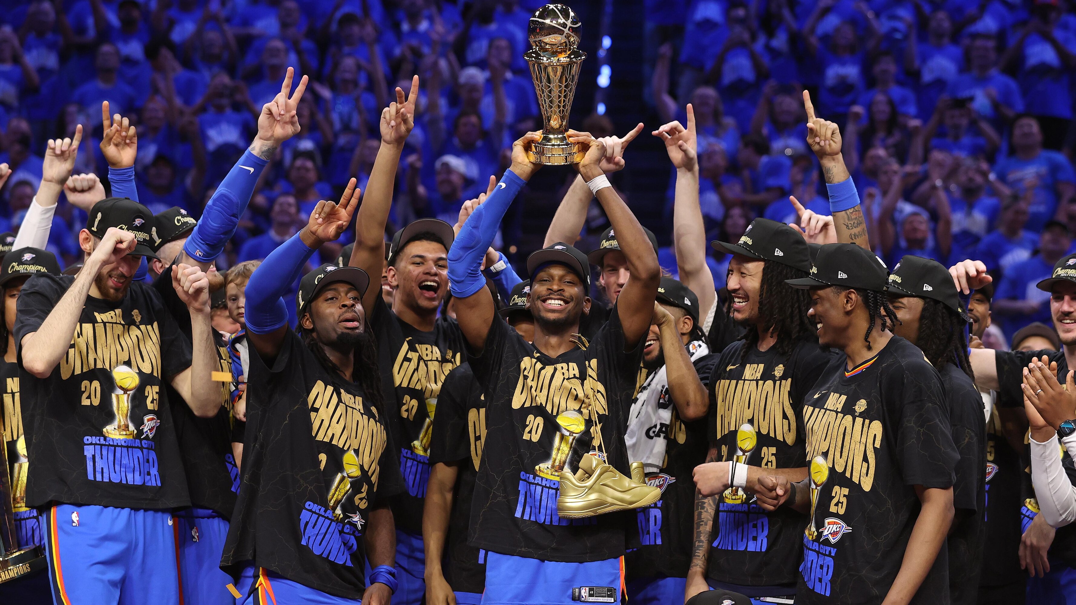SGA, Thunder Named 2026 NBA Title Favorites in GM Survey over Cavs, Nuggets