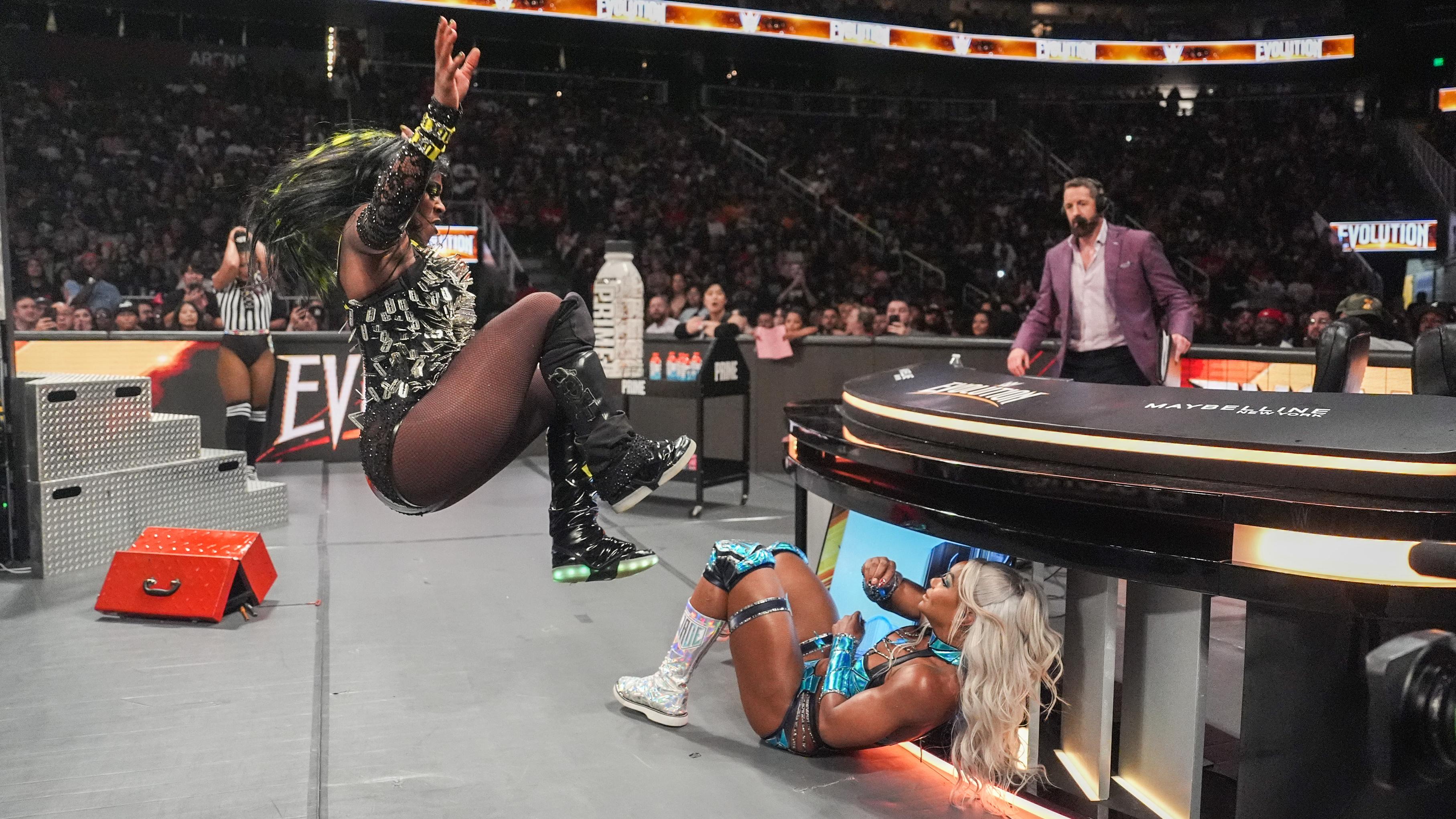 WWE's Fallout from Seth Rollins' Injury, Keeping Up AEW's Momentum ...