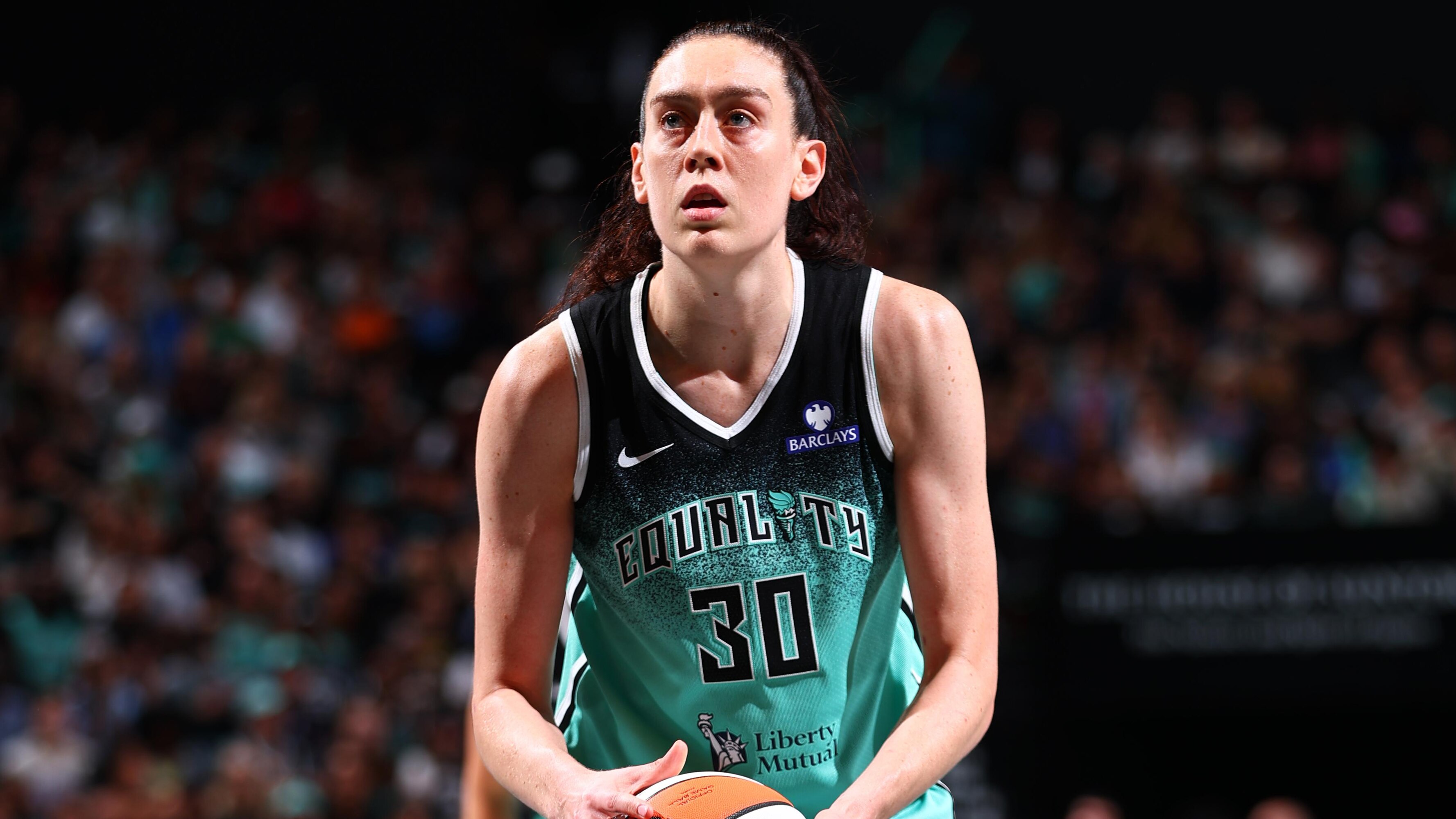Breanna Stewart Out After Suffering Lower Leg Injury in Liberty vs. Sparks