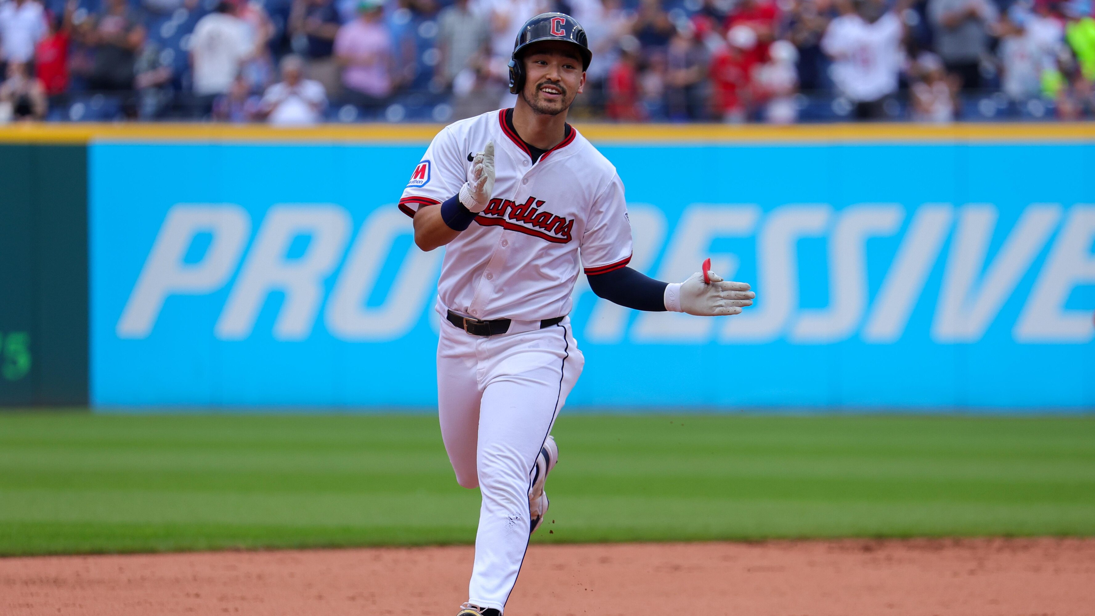 Steven Kwan Reportedly Not Traded by Guardians at MLB Deadline Amid ...