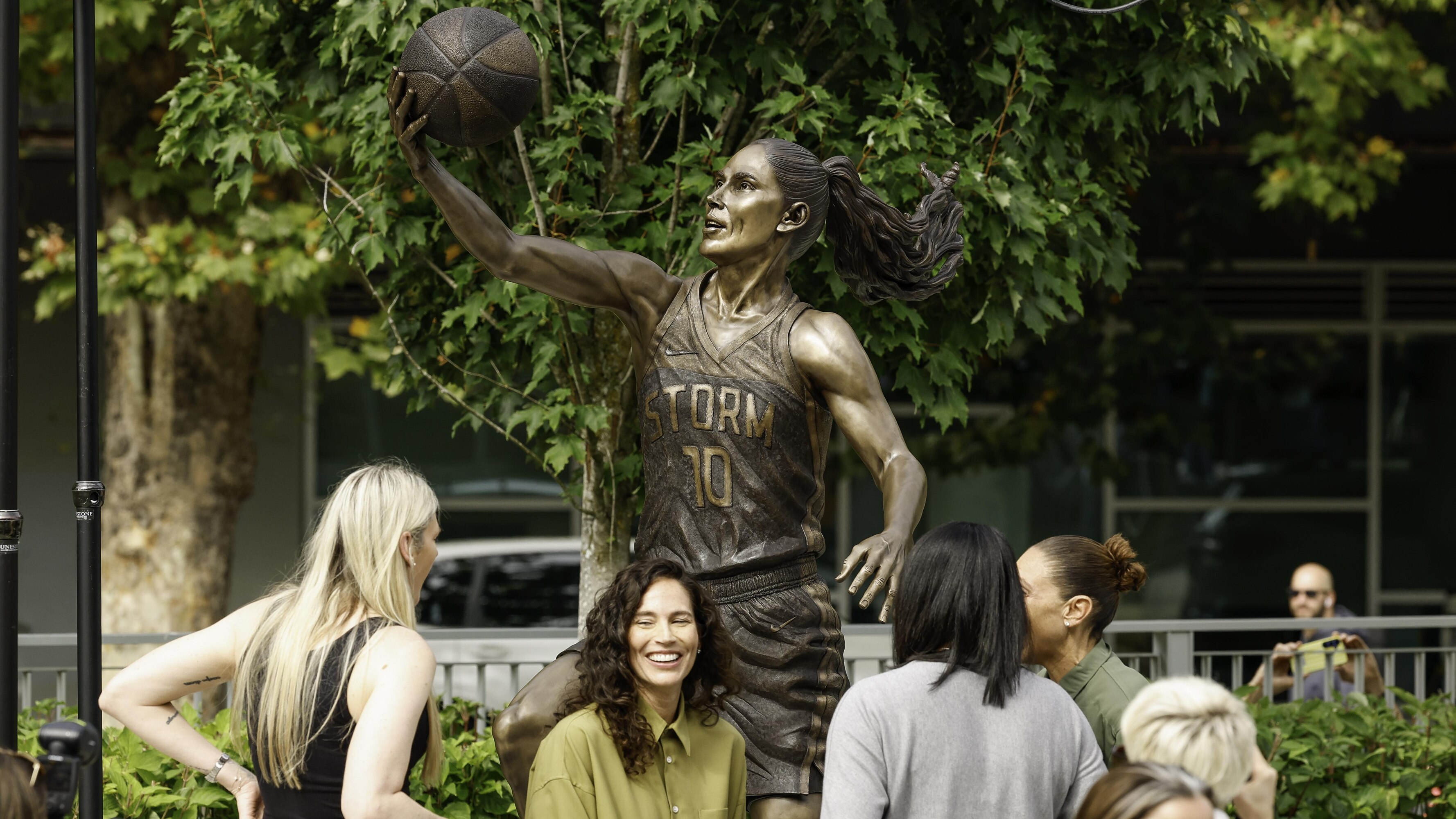 Storm's Sue Bird Statue Unveiled in Video, Photos, 1st WNBA Player to ...