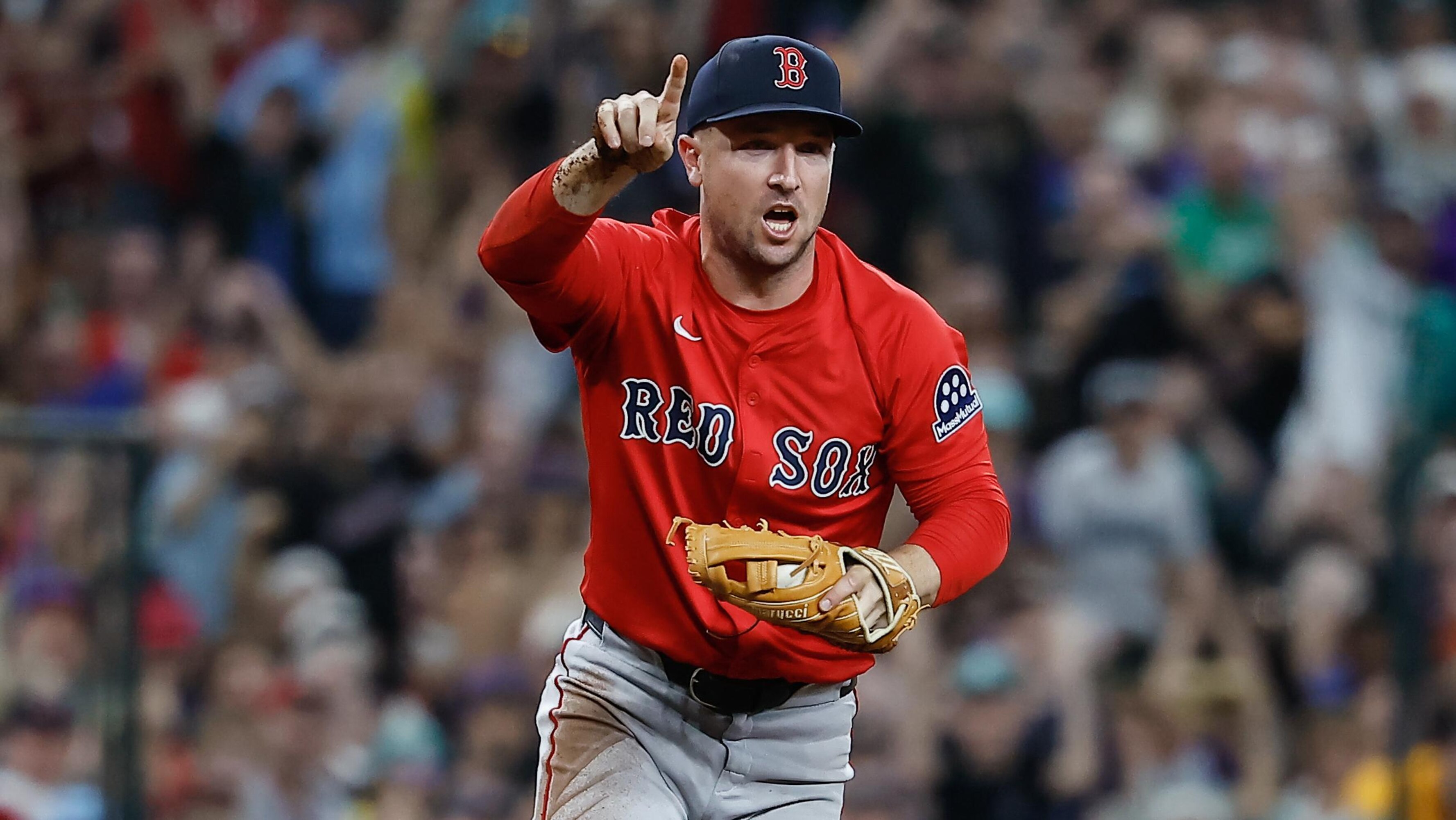 Red Sox's Sam Kennedy Says Alex Bregman 'Wants to Be Here' amid MLB ...