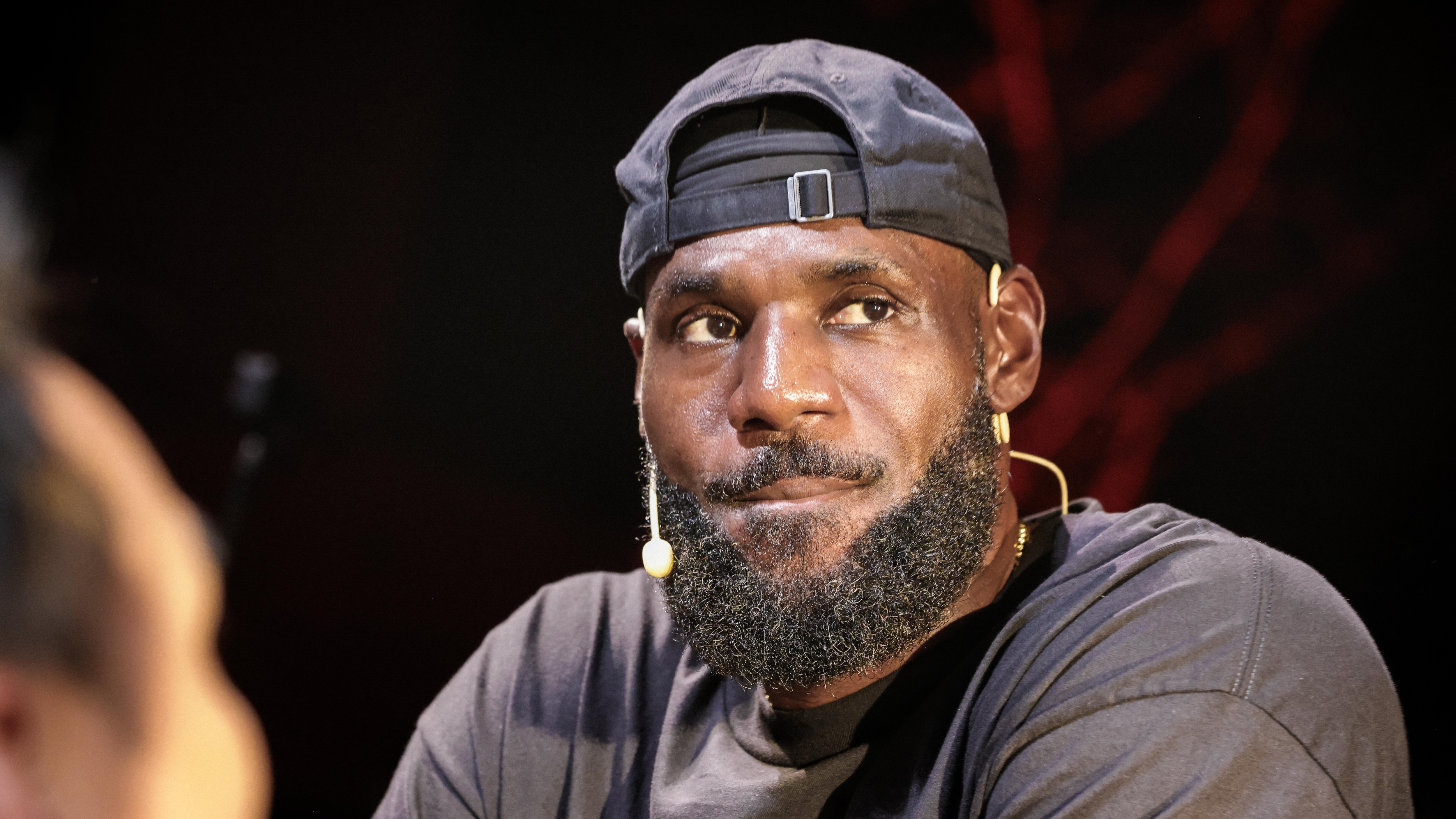 LeBron James Celebrates Hall of Fame Induction as Part of Redeem Team ...