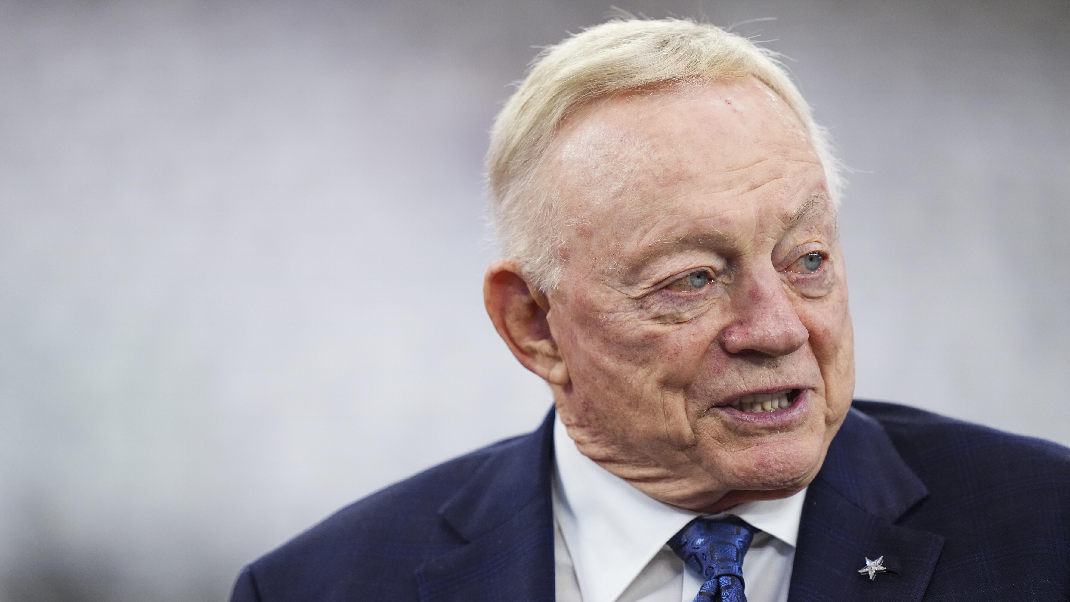 Jerry Jones Discusses Cowboys' 2025 NFL Trade Deadline Approach Amid Rumors