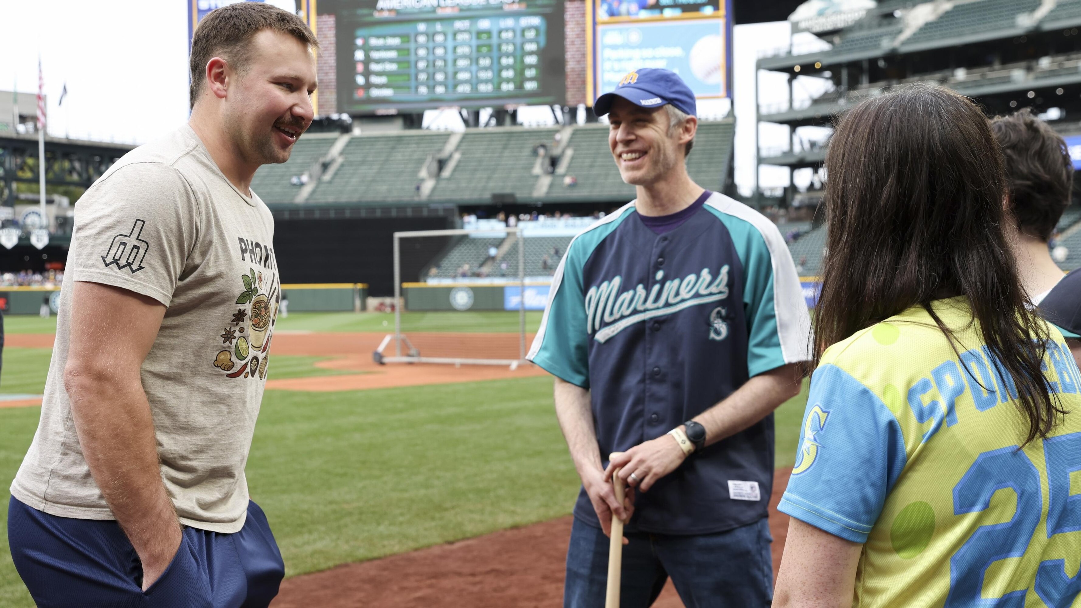 Cal Raleigh Meets Mariners Fan Who Gave 60th HR Ball to Child in Viral ...