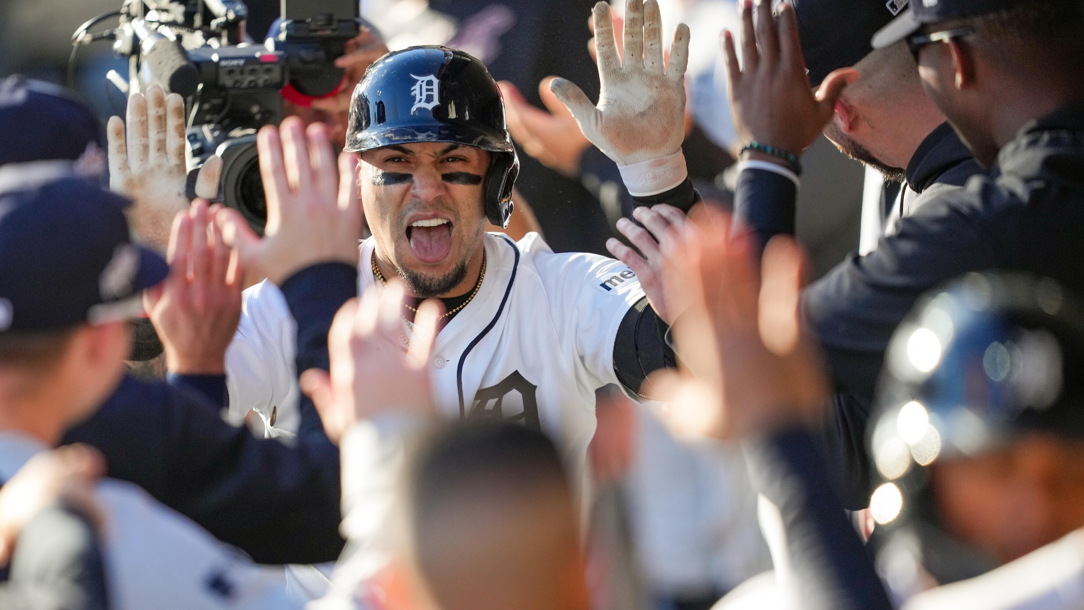 Javier Baez, Tigers Thrill MLB Fans by Rallying Past Mariners to Force ALDS Game 5