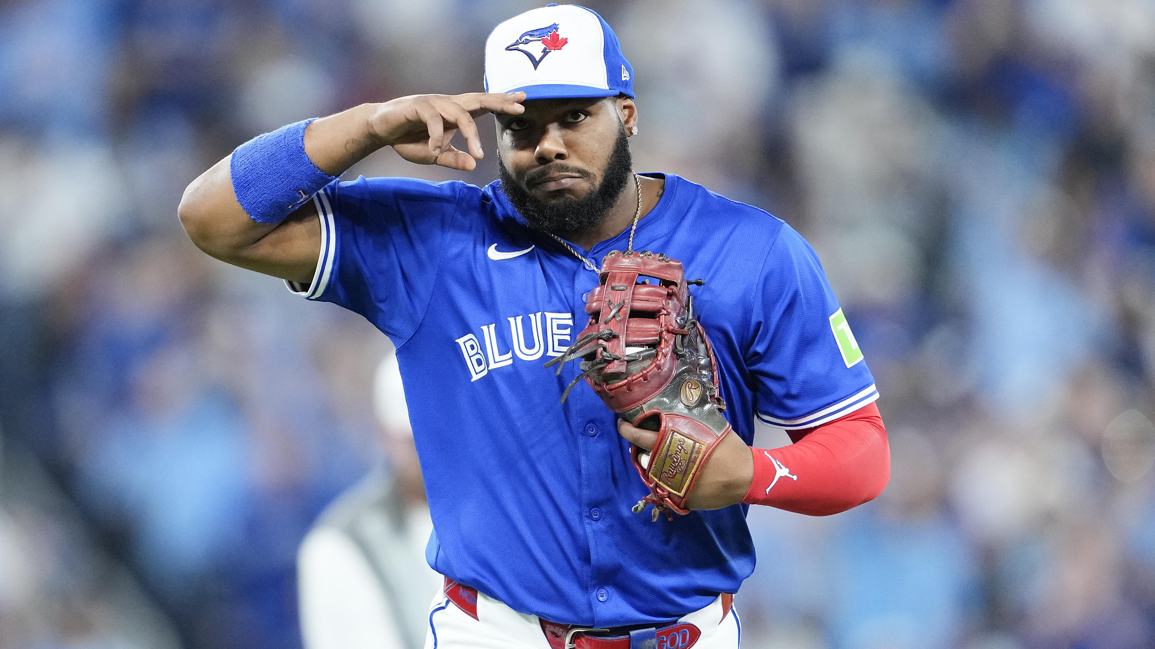 Vladimir Guerrero Jr. Wants to Give World Series Ring to Dad If Blue Jays Win Title