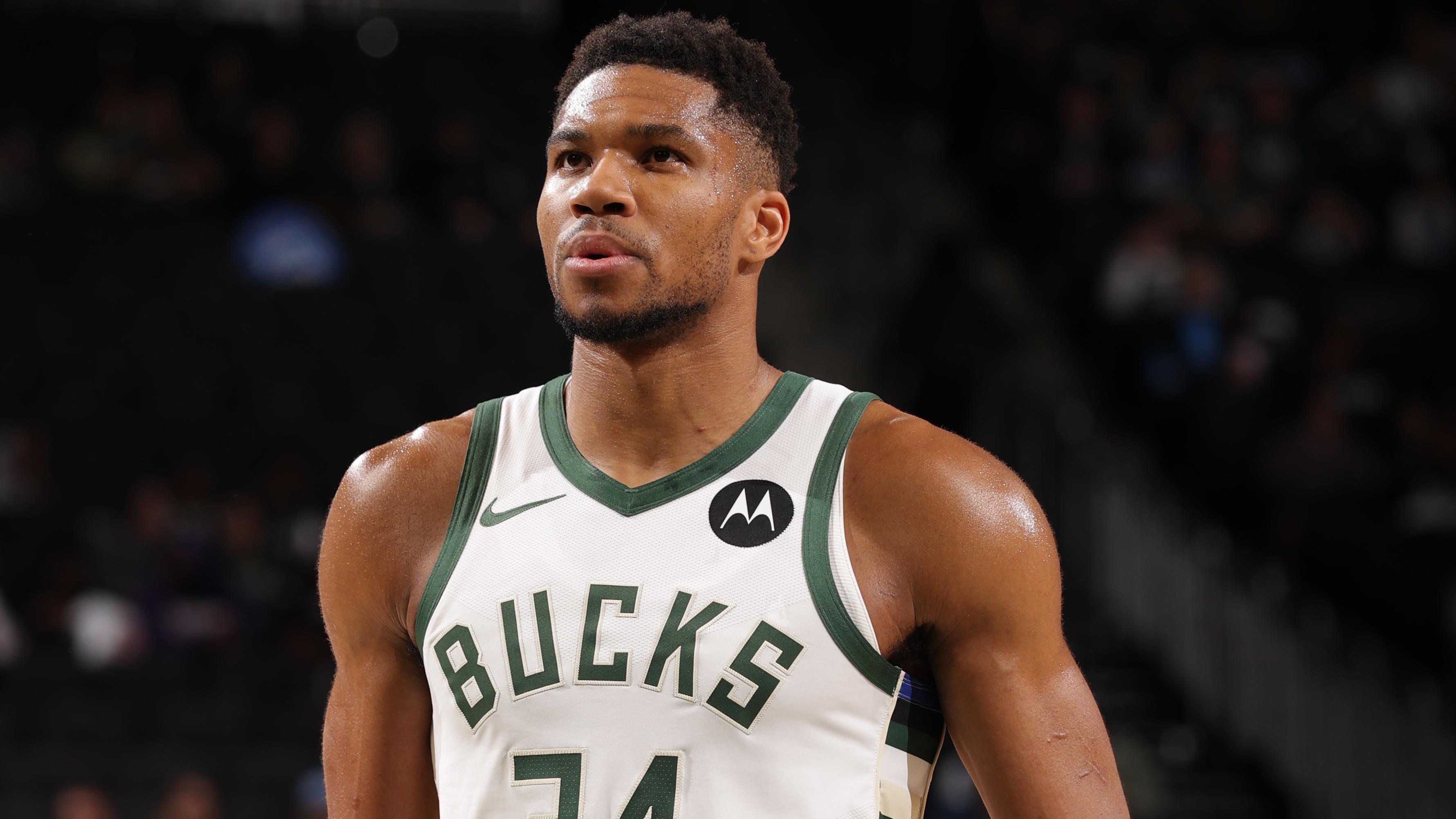 Warriors Insiders Reportedly Downplayed Idea of Being 'Hot' Giannis ...