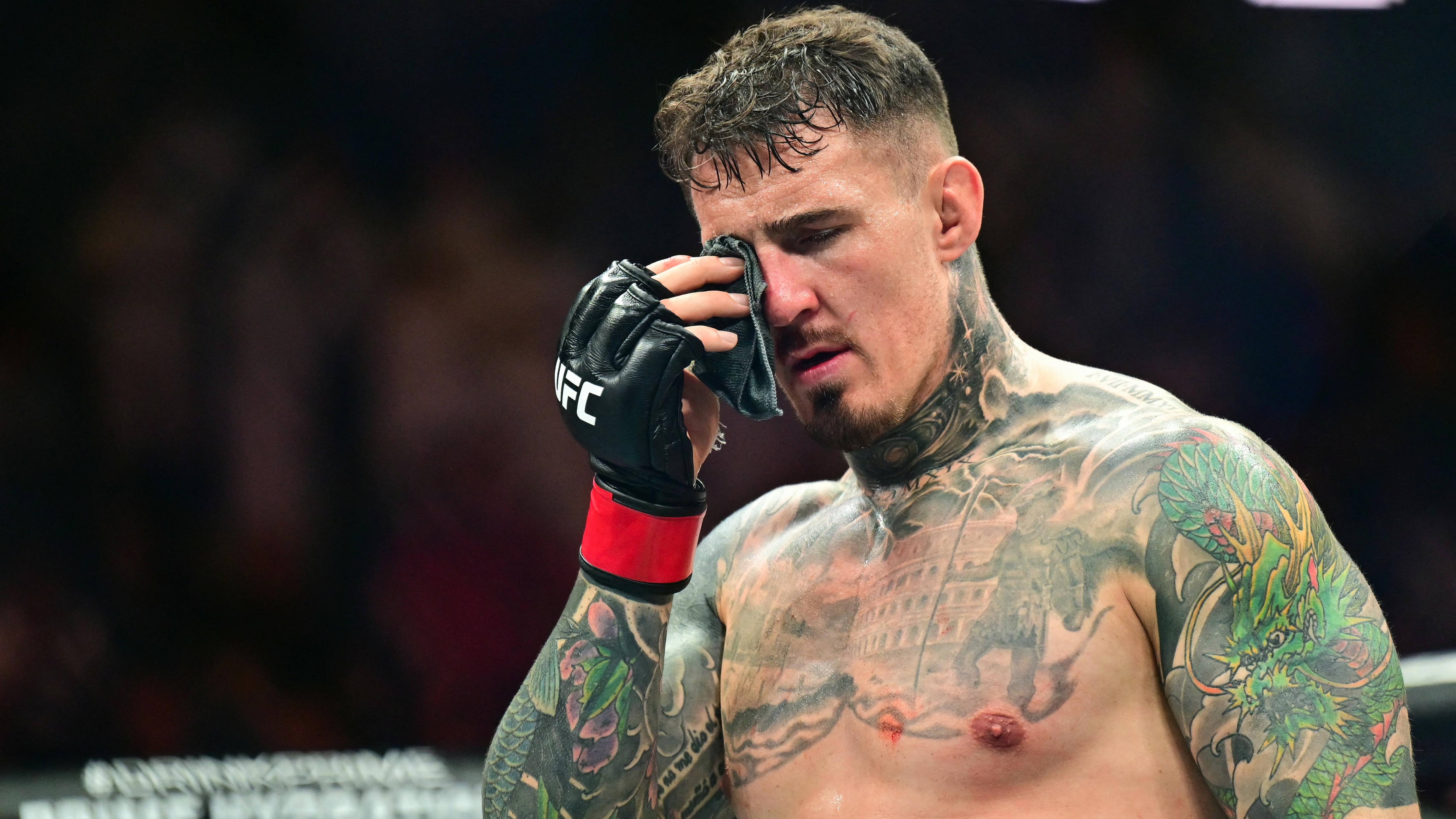 Tom Aspinall's Dad Says UFC Star 'Can't See' Out of Right Eye After ...