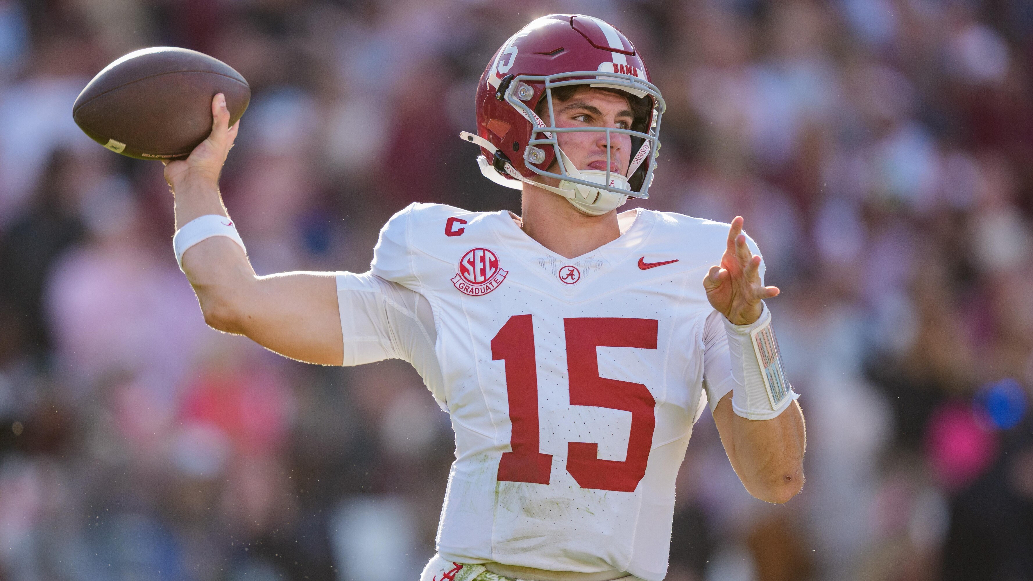 Ty Simpson, Alabama Keep CFP Bracket Hopes Alive as Fans Marvel at Late ...
