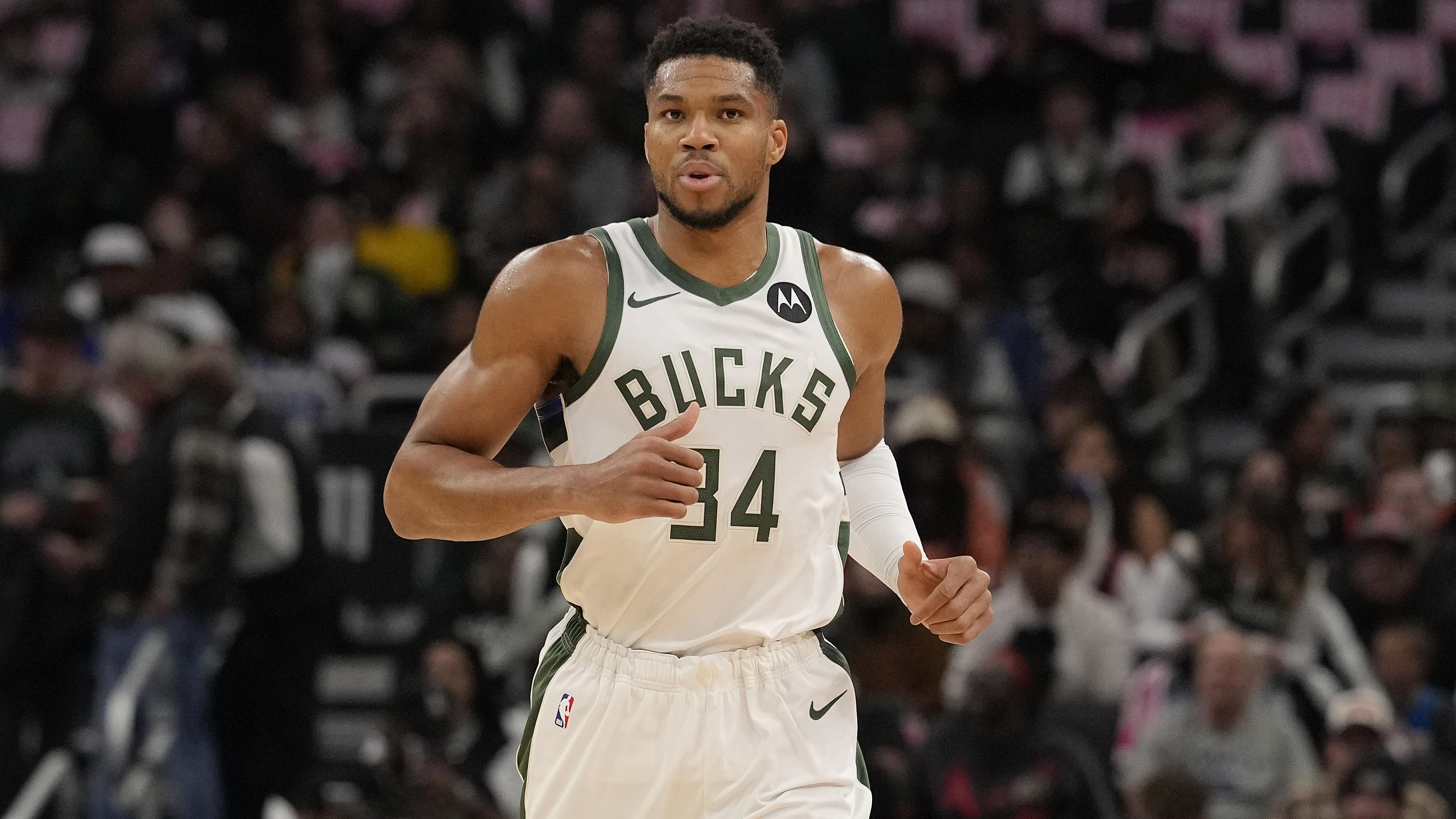 Giannis Dresses Up in Minion Halloween Costume In Photo Ahead of ...