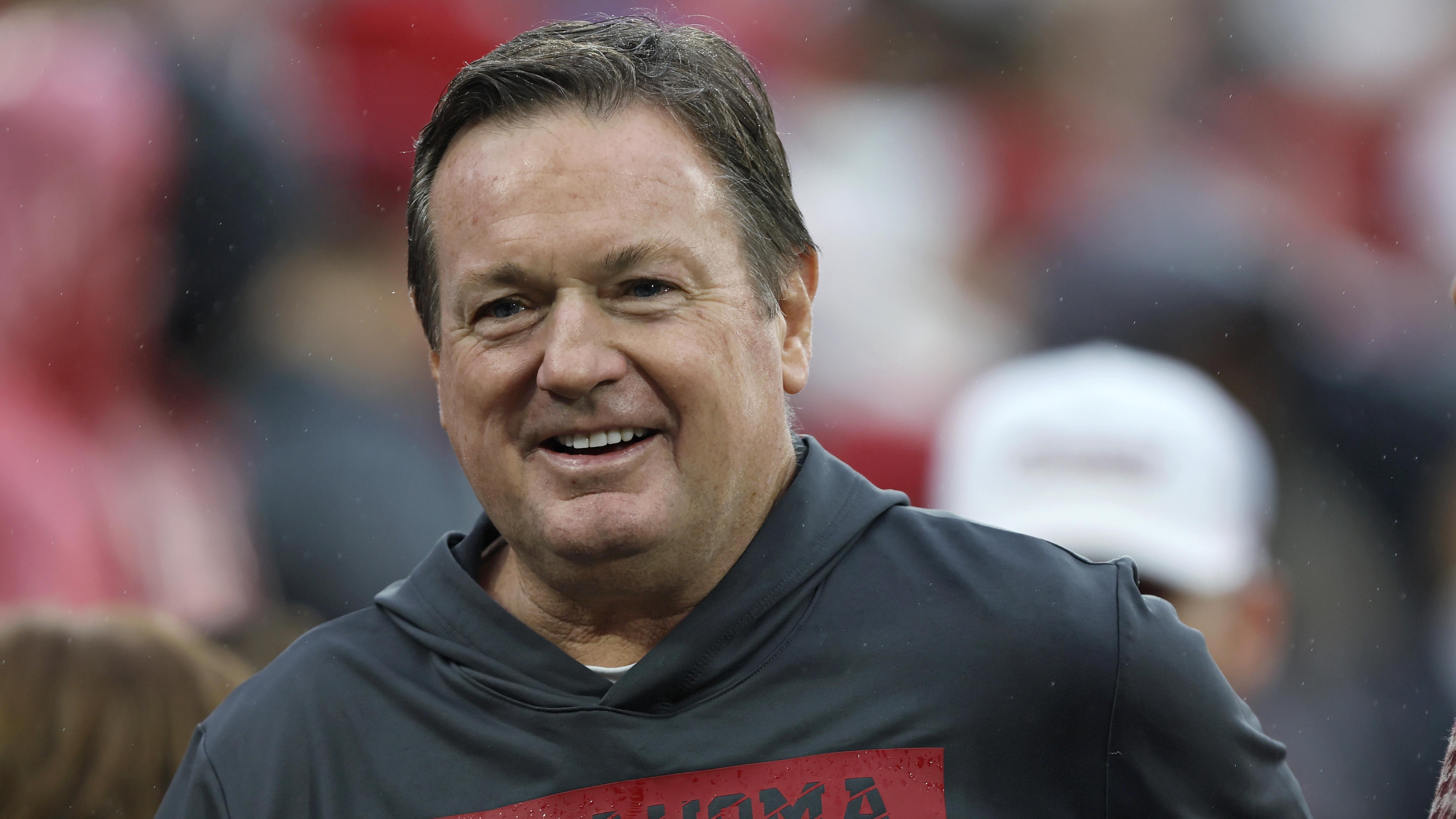 Oklahoma Legend Bob Stoops Retires From Coaching After UFL Stint With ...