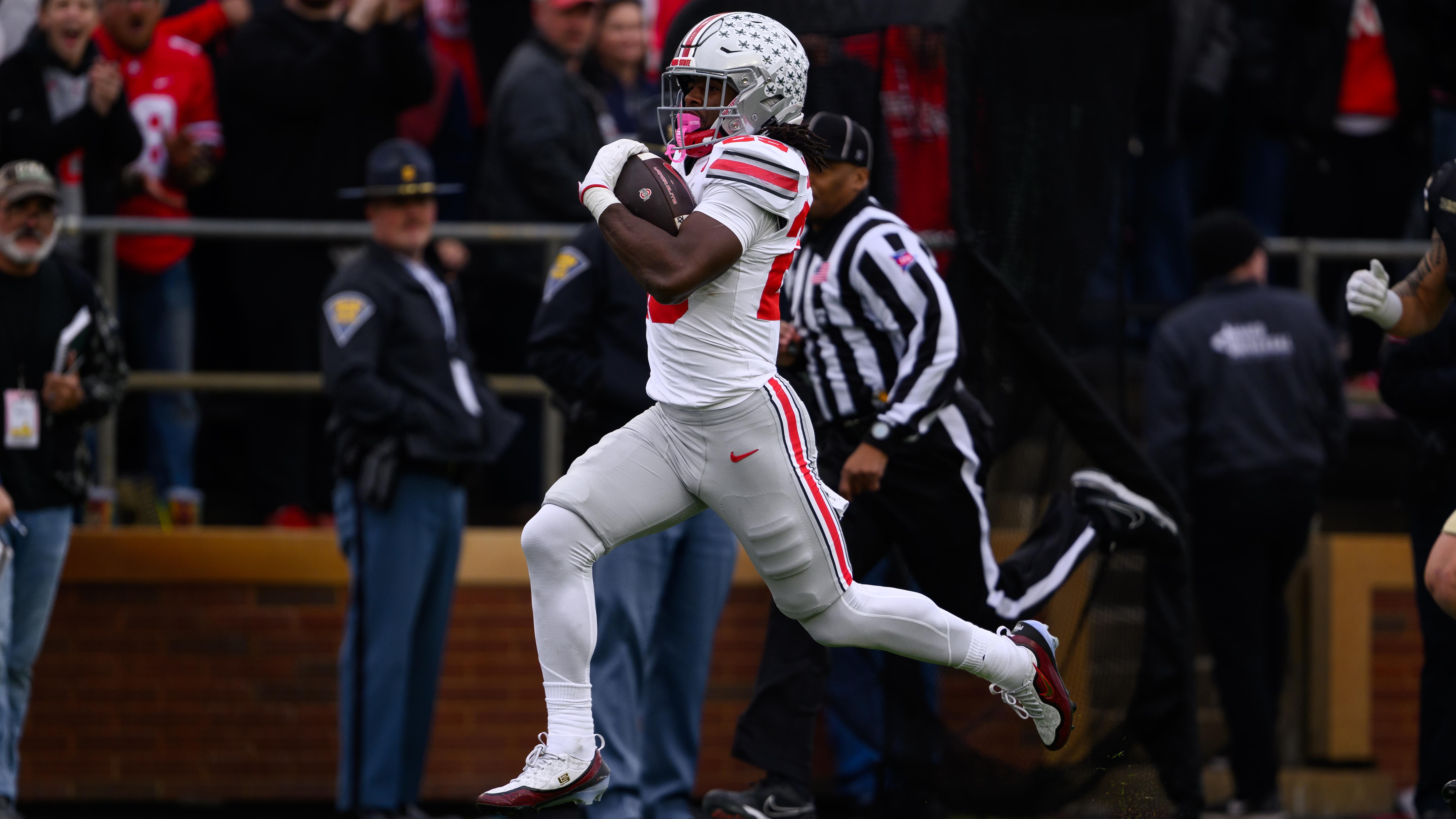 LeBron James Hypes Ohio State RB Bo Jackson After TD vs. UCLA on Video
