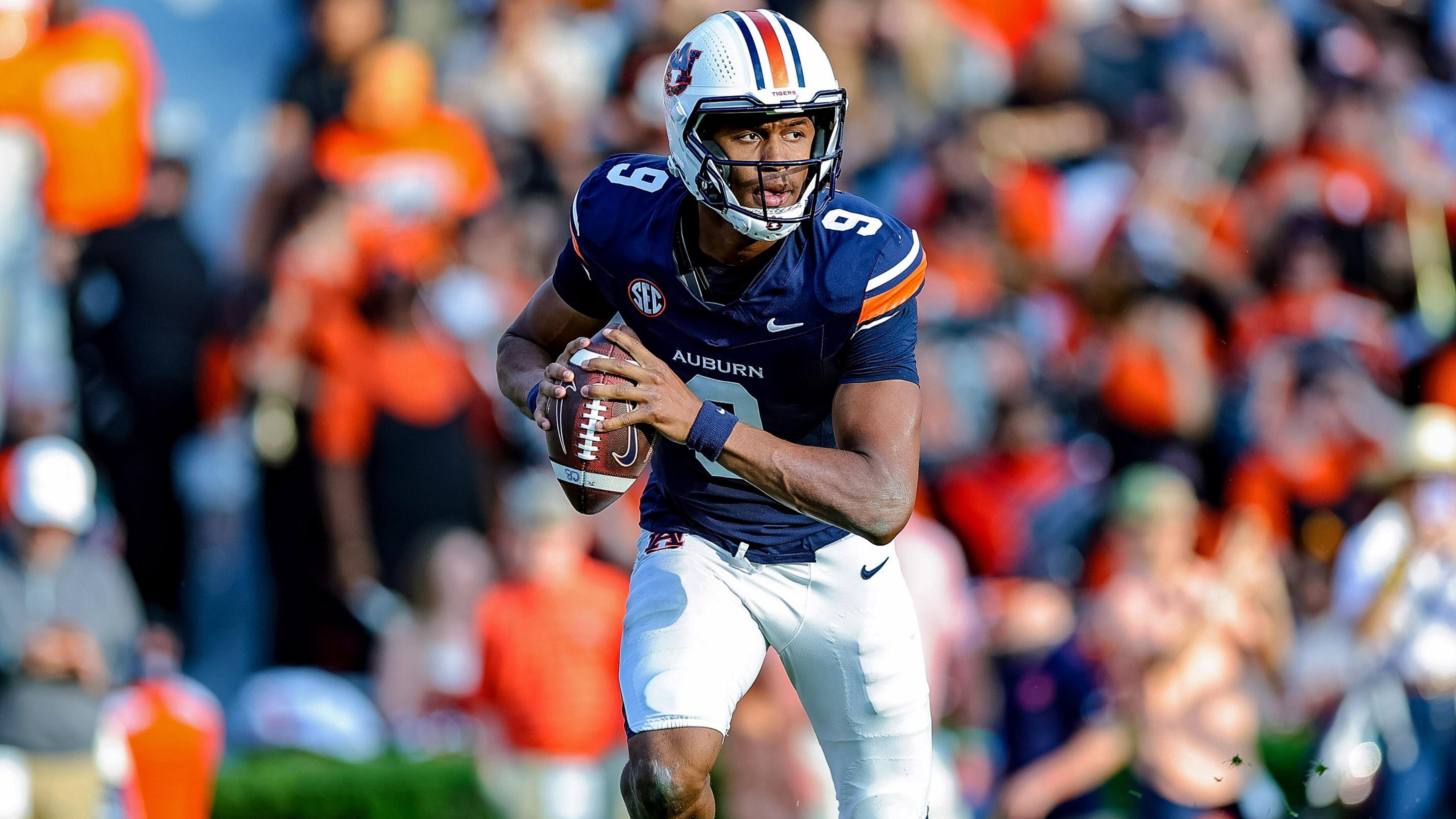 Who is Deuce Knight? What You Need to Know About Auburn's 5-Star QB ...