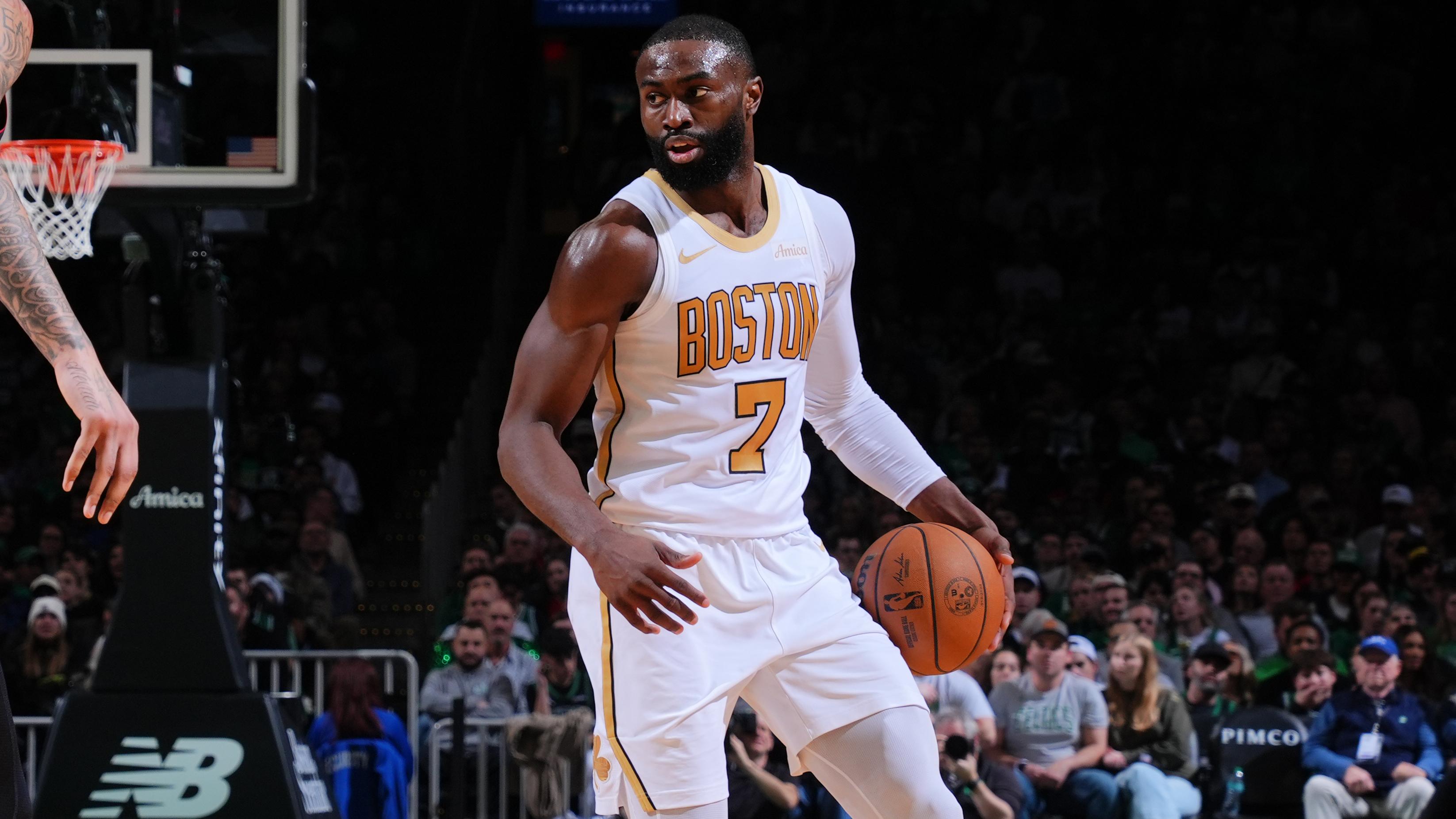 Jaylen Brown Says He's 'Best 2 Way Player' in NBA Amid Career Year with ...