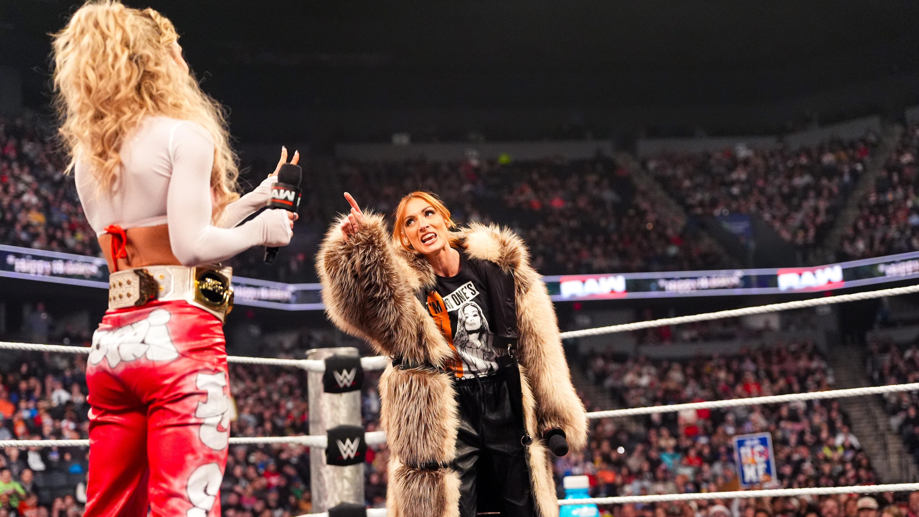 WWE is Destroying Becky Lynch, Don't Be Fooled By Latest Swerve, More ...