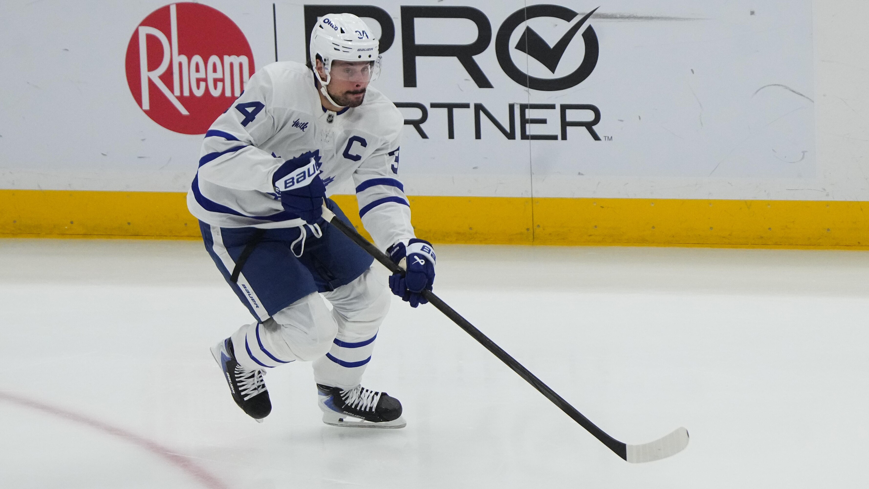 Auston Matthews Makes History, Breaks Mats Sundin's Maple Leafs All ...