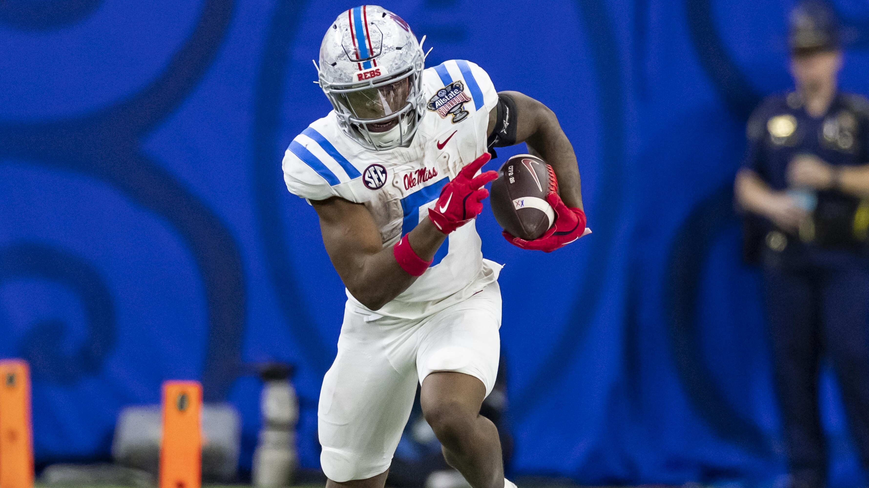 Kewan Lacy Reportedly Signs New Ole Miss Contract After Chambliss amid ...