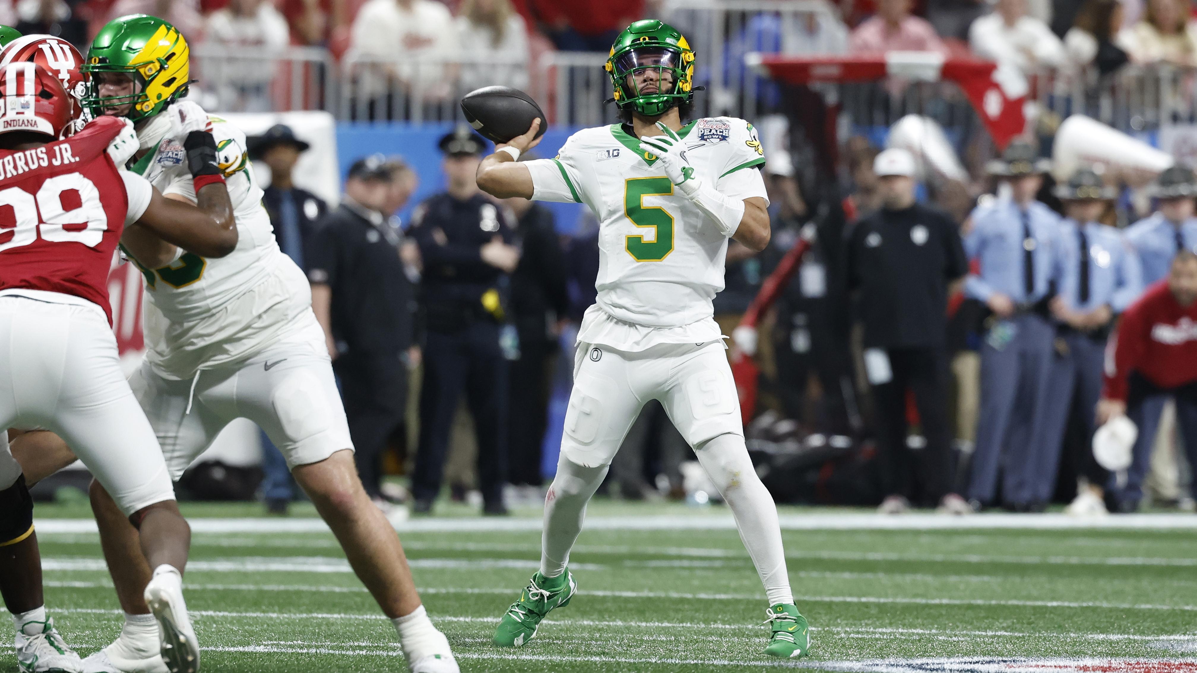 How Much Money Did Dante Moore Give Up By Returning to Oregon, Skipping ...