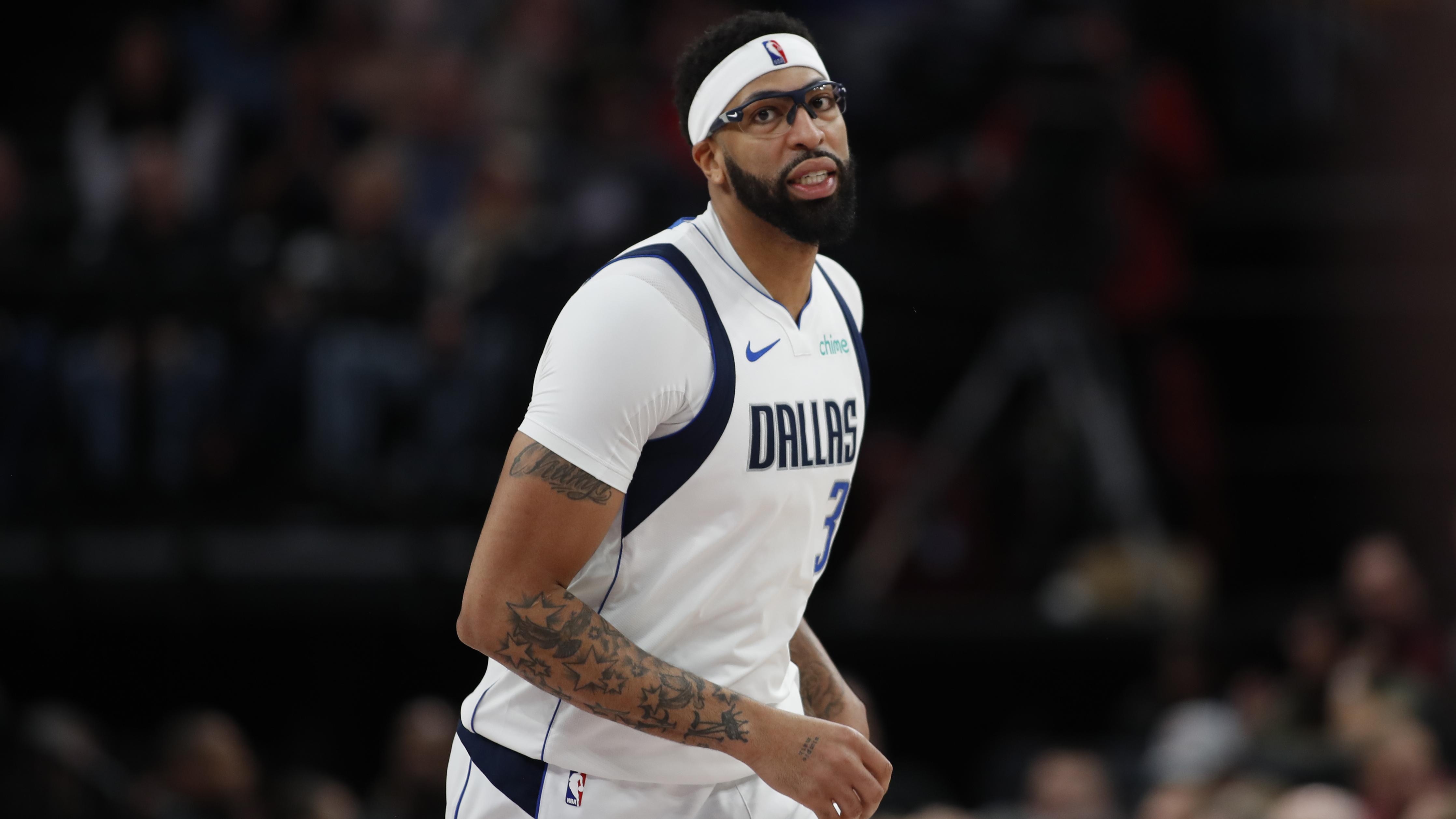 Why Mavericks Reportedly Won't Trade Anthony Davis Before NBA Deadline