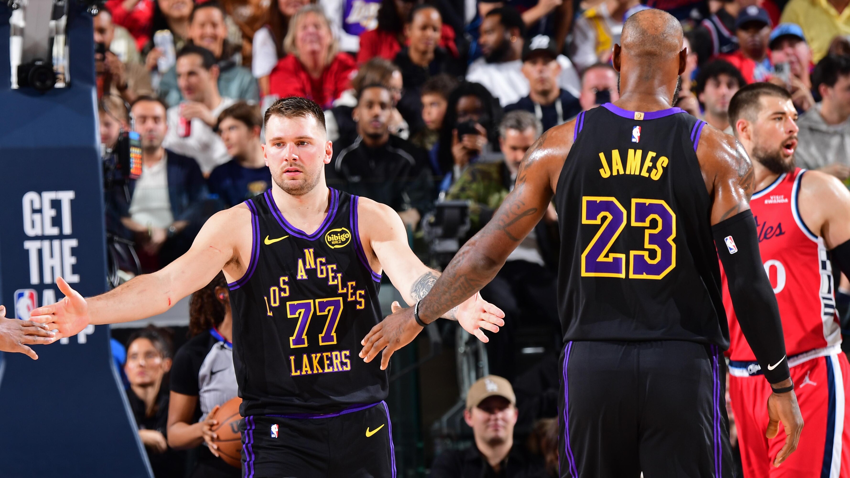 LeBron James' 1st-Half Explosion, Luka's 2nd Half Thrill NBA Fans as ...