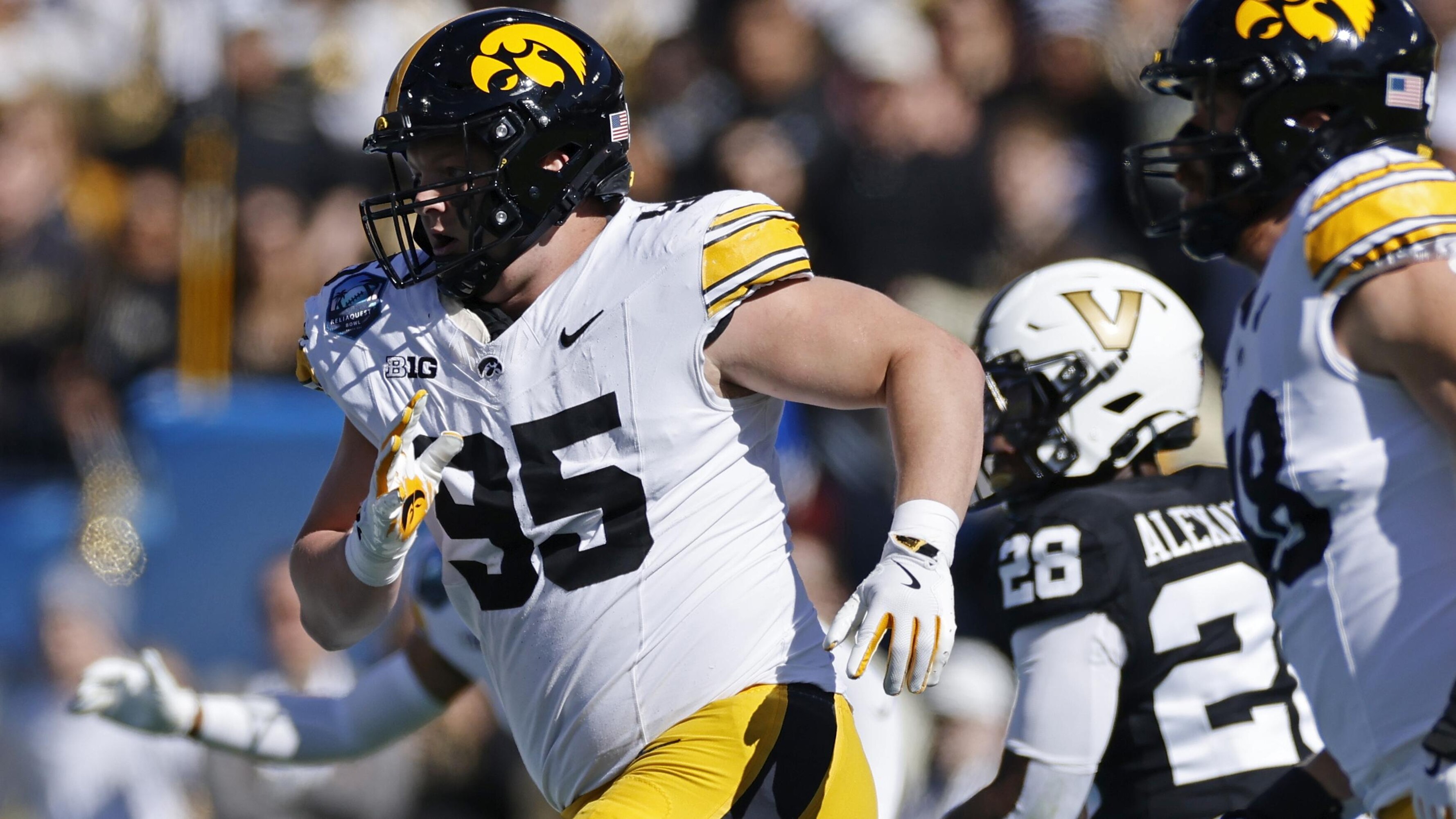 Aaron Graves 2026 NFL Draft Scouting Report for Baltimore Ravens DL
