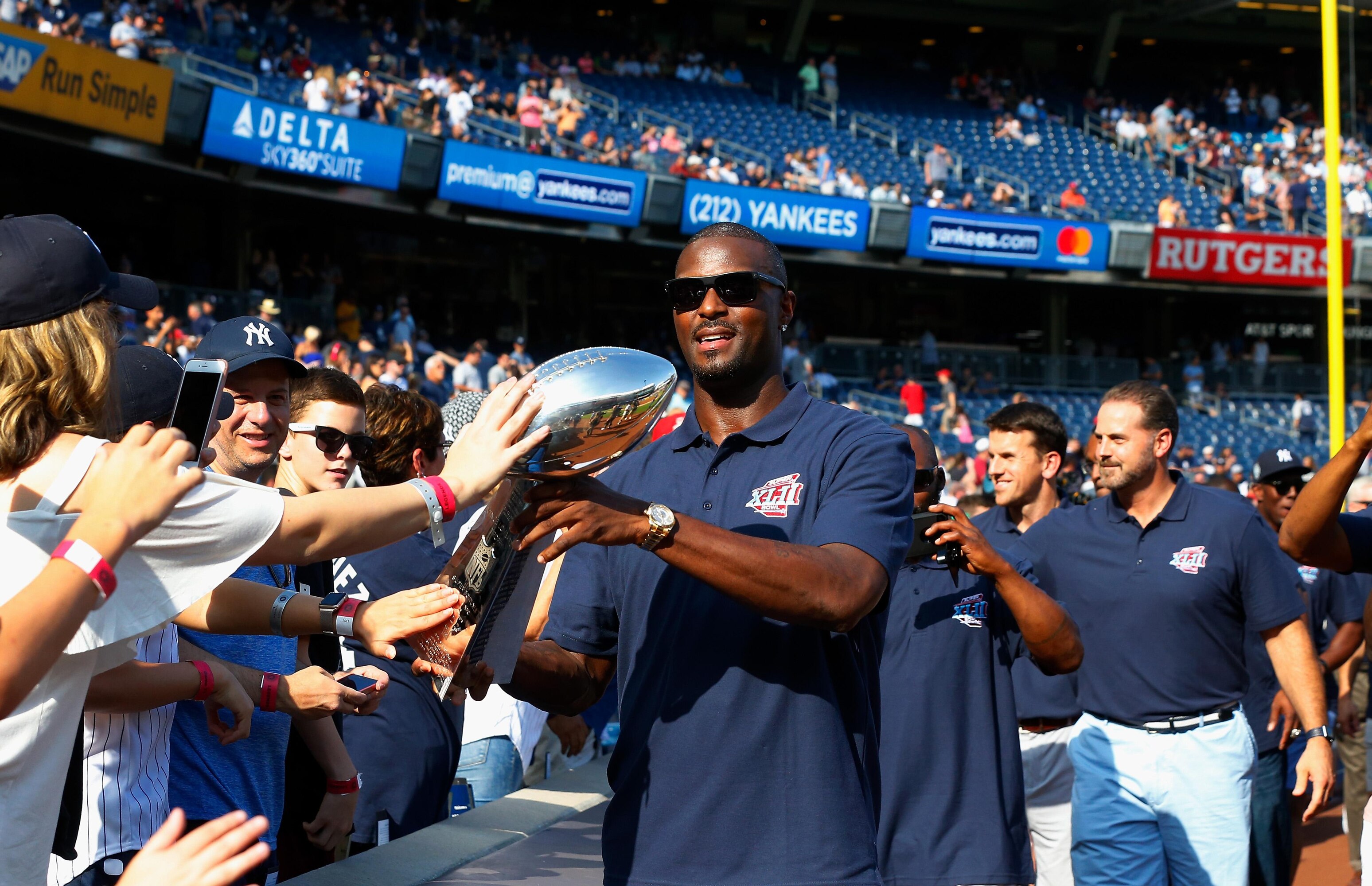 Plaxico Burress' Super Bowl Ring from Giants' Win vs. Brady, Patriots ...