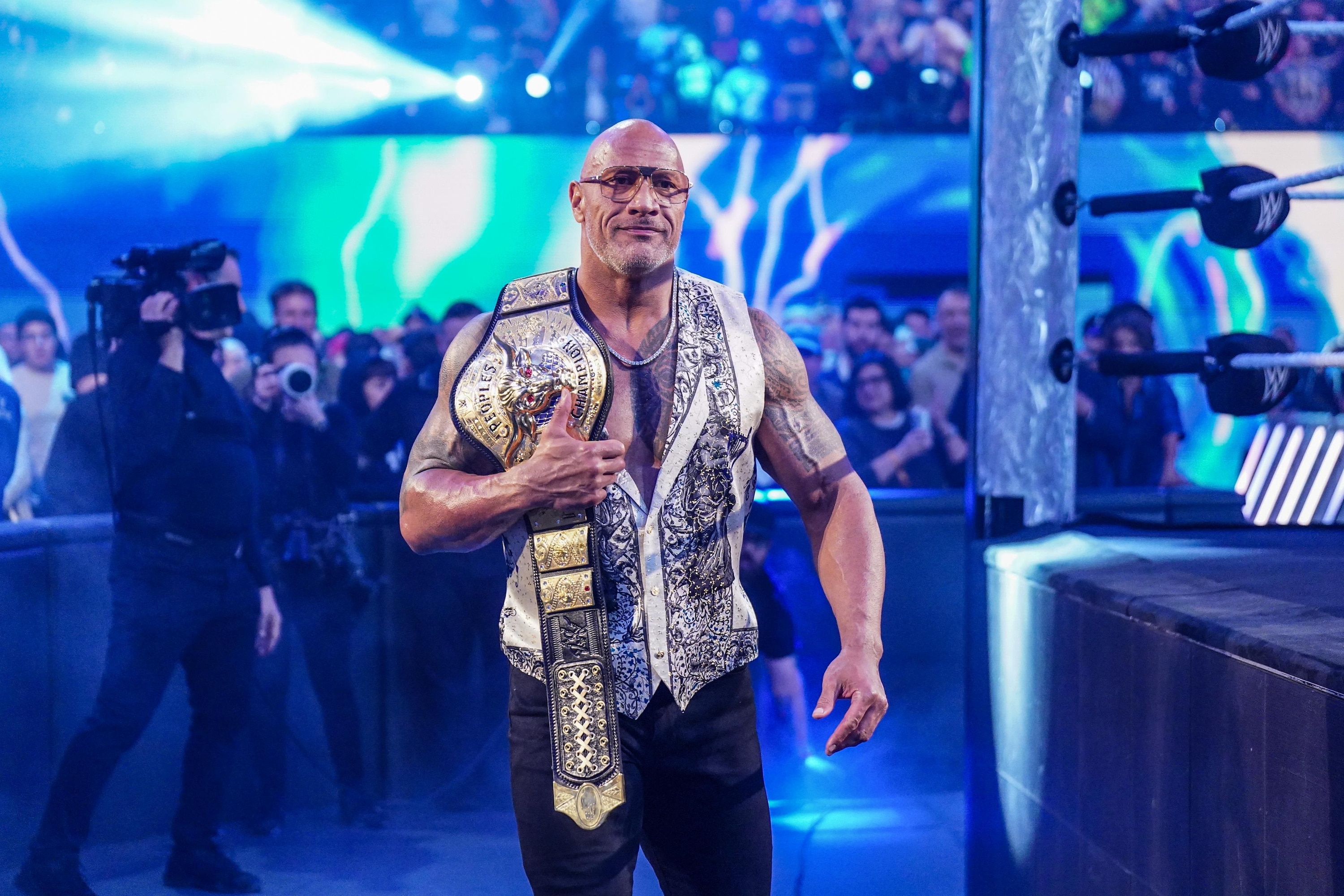 The Rock Announces He'll Be at WWE SmackDown in New Orleans: 'The Final ...
